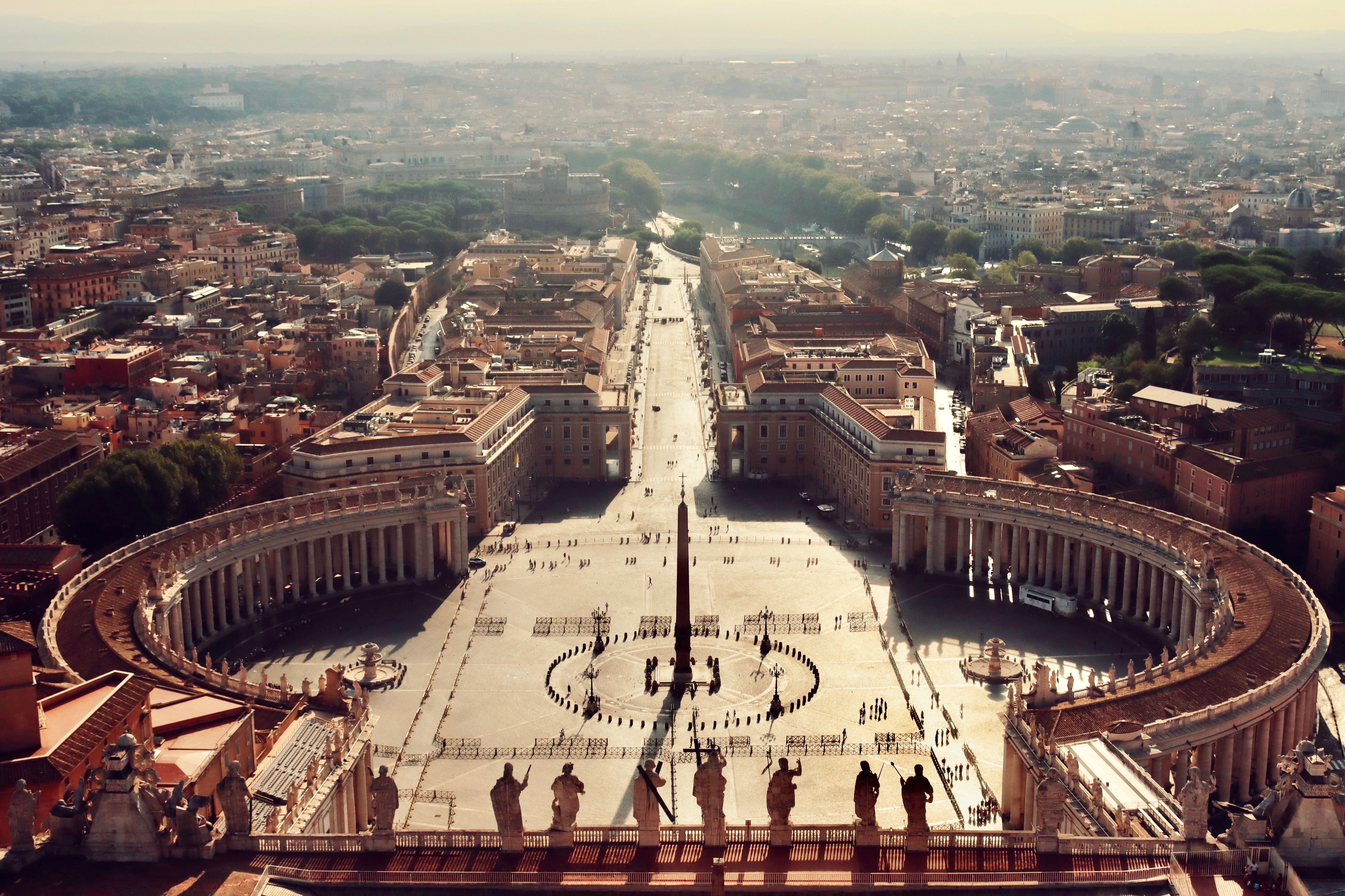 St Peters Square in Vatican · Free Stock Photo