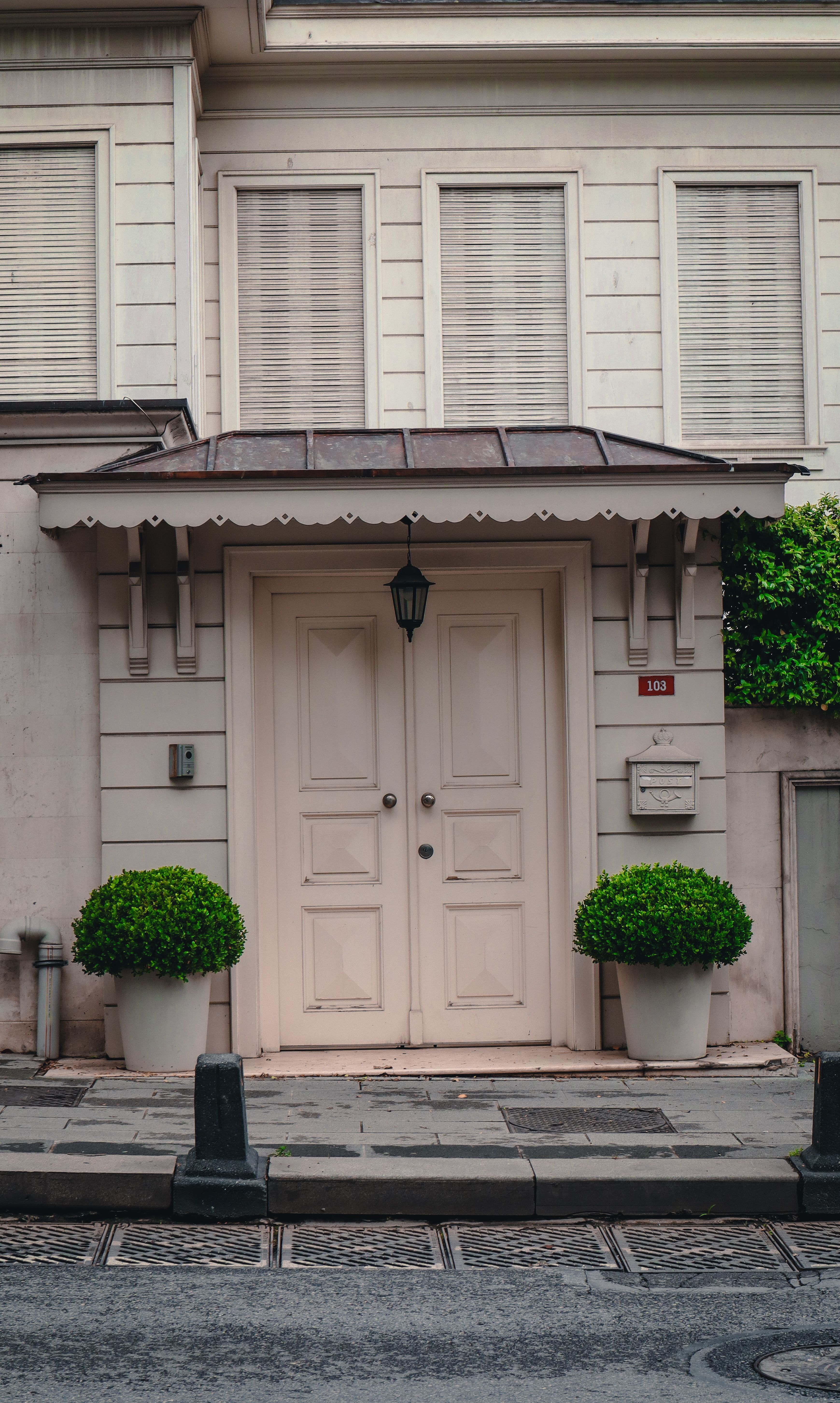 Closed Door and Windows in Building · Free Stock Photo