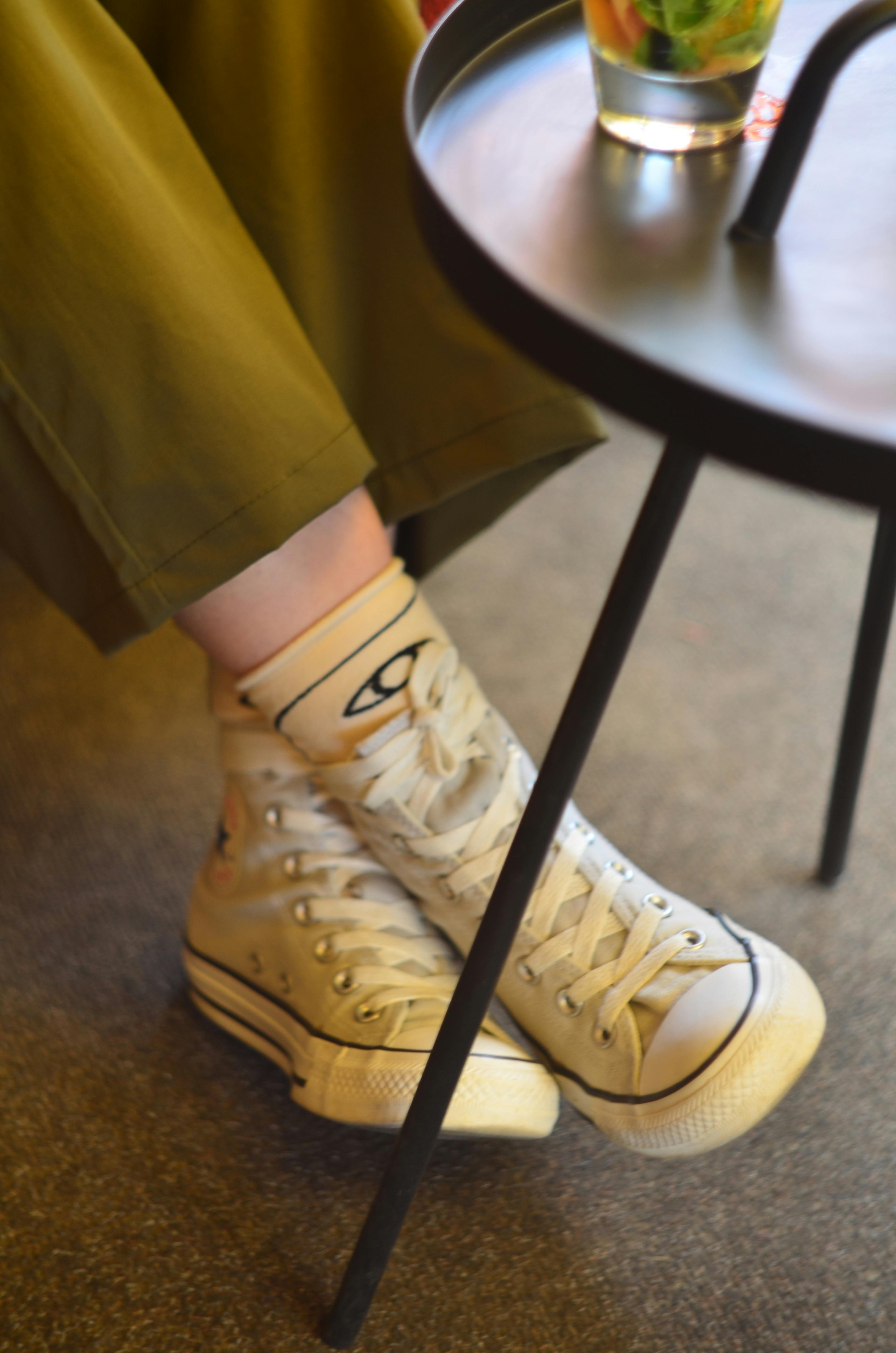 Between Legs Photos, Download The BEST Free Between Legs Stock Photos ...