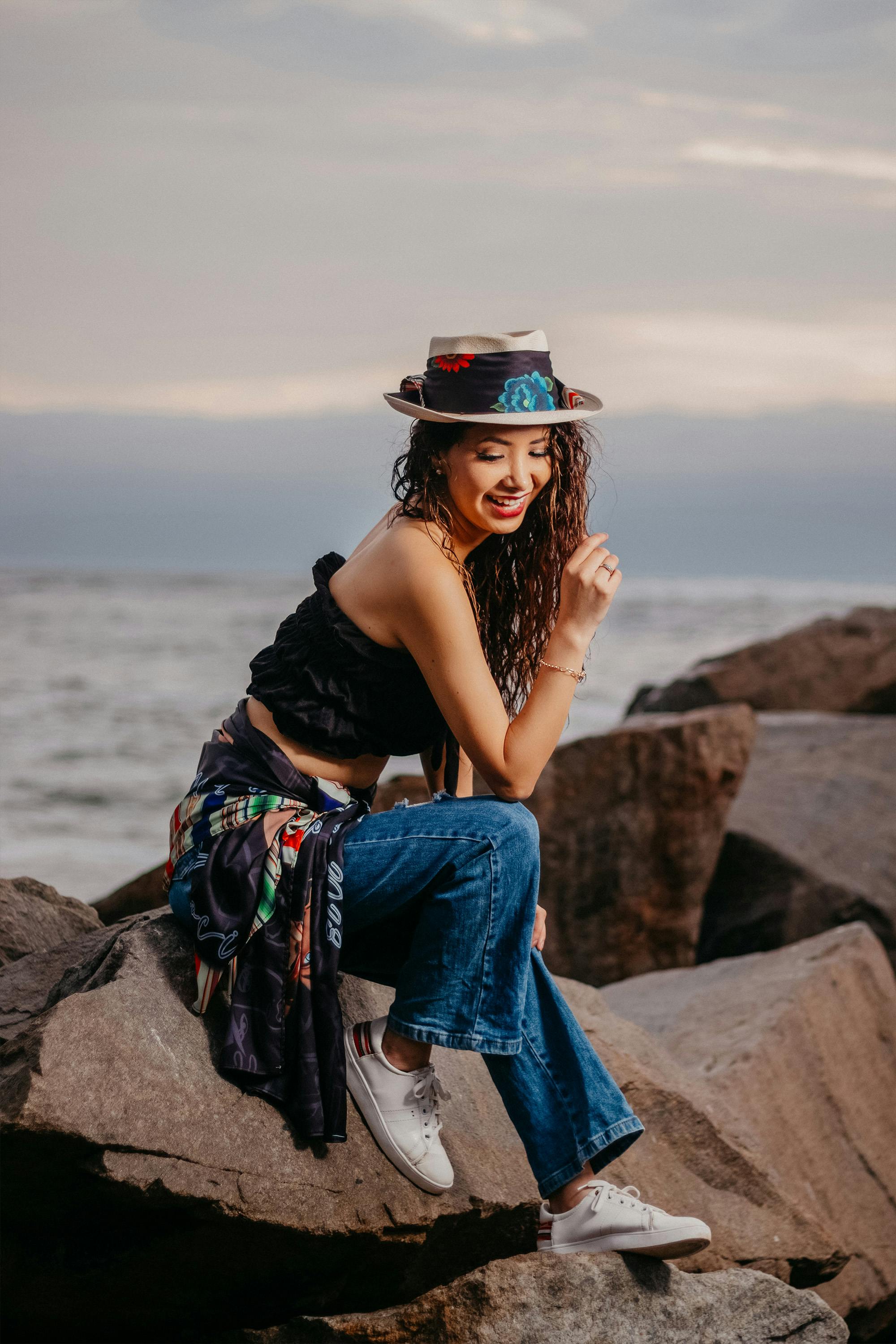 Iphone 11 Or Higher Model Photos, Download The BEST Free Iphone 11 Or ...