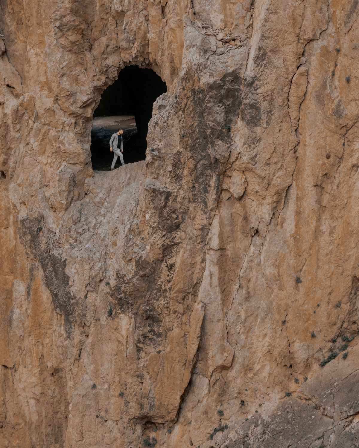 Cave Entrance Photos, Download The BEST Free Cave Entrance Stock Photos ...