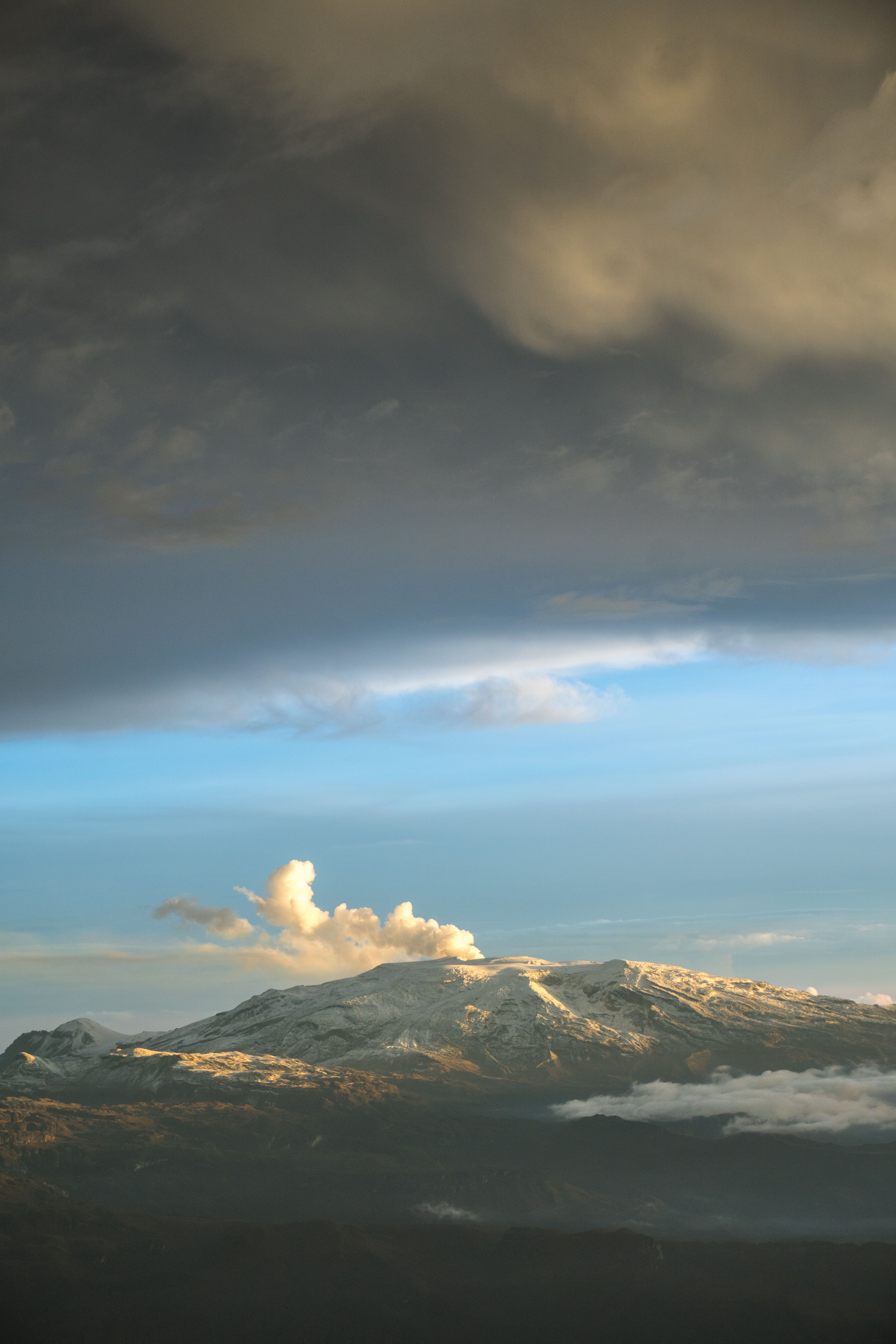 In The Clouds Photos, Download The BEST Free In The Clouds Stock Photos ...