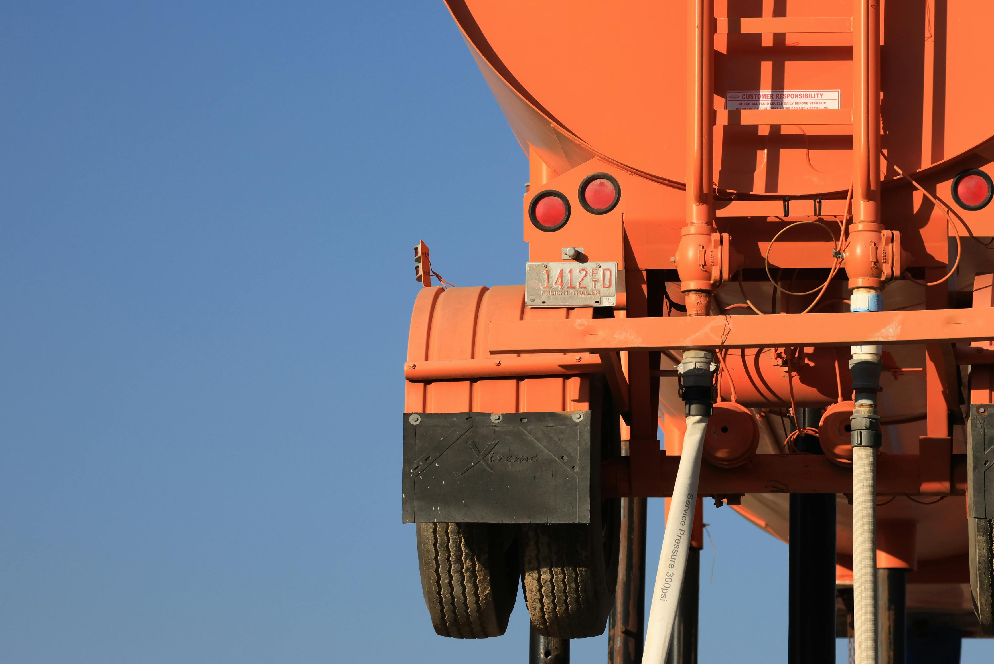 Container Truck Rear Photos, Download The BEST Free Container Truck ...