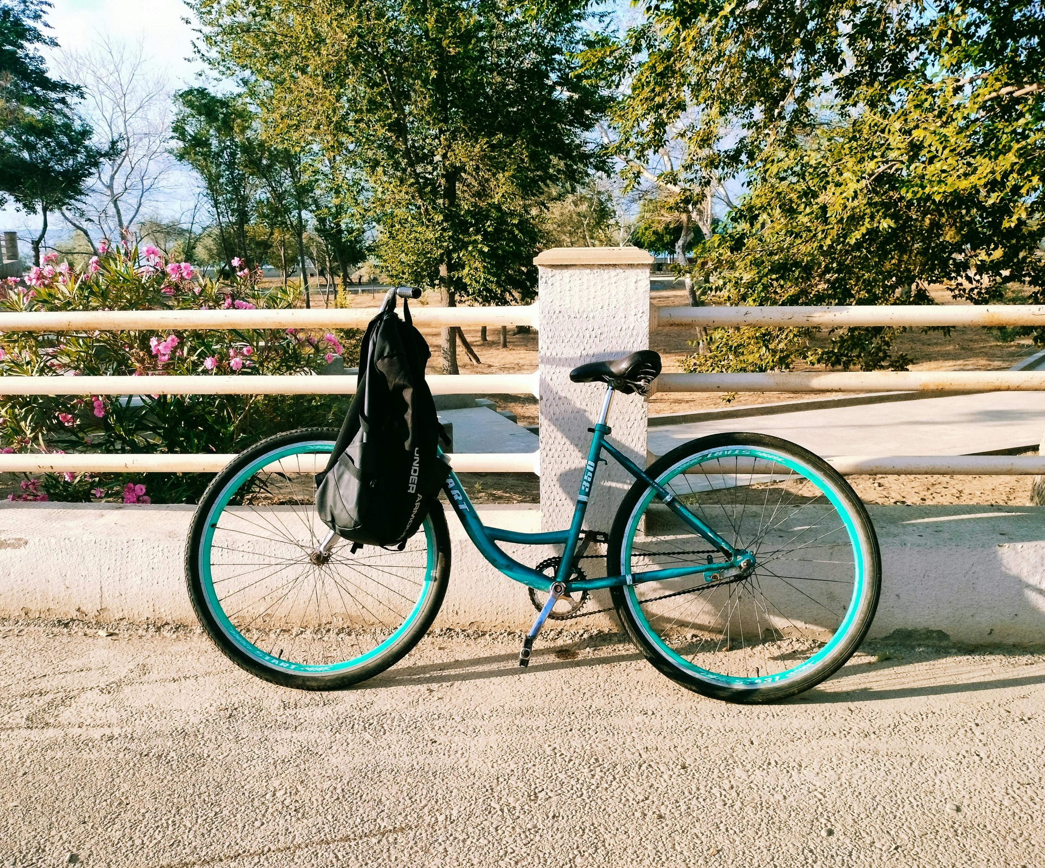 Bike Streetpost Photos, Download The BEST Free Bike Streetpost Stock ...