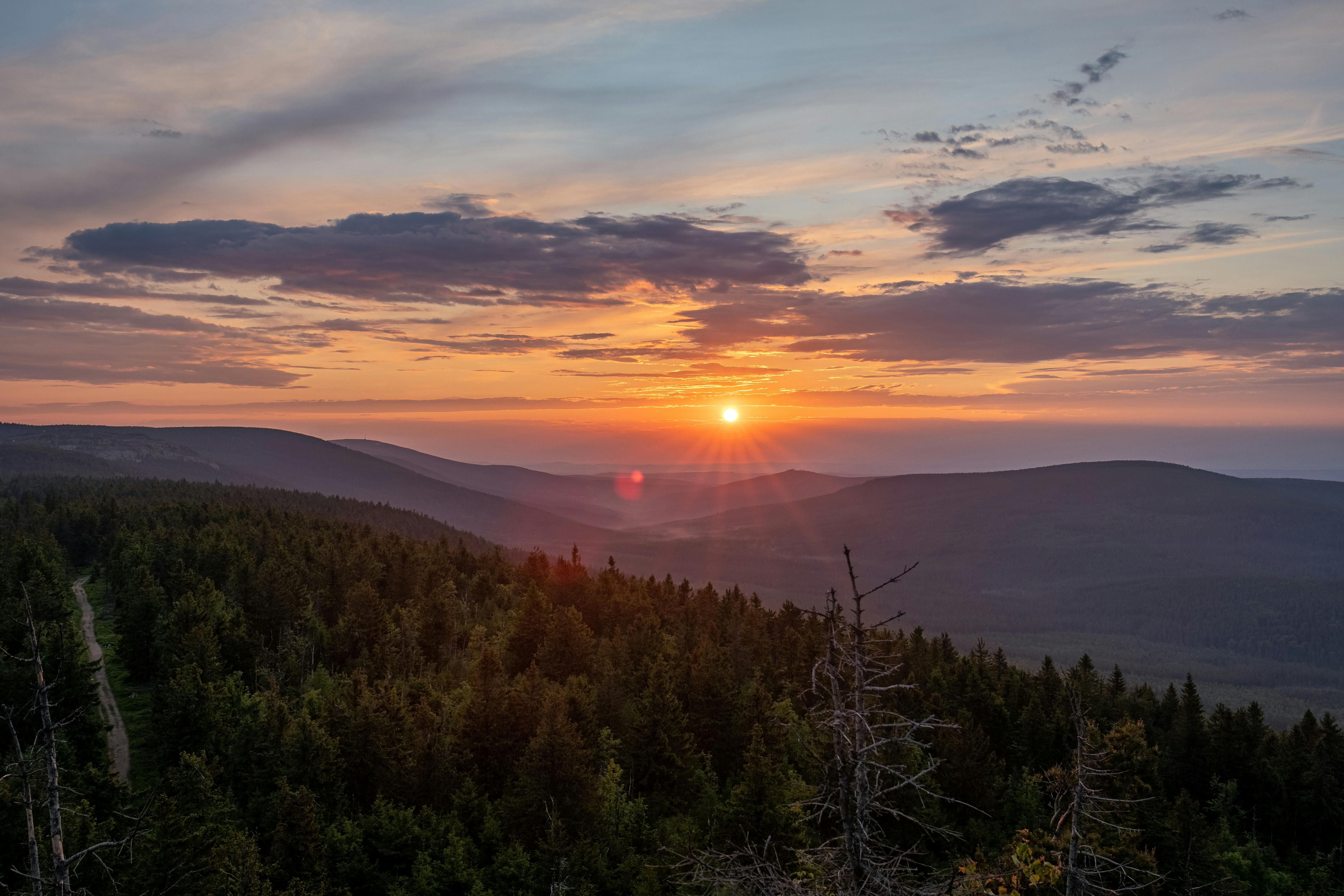 Bezplatná fotka z fotobanky na tému amatér, budova, červený západ slnka ...