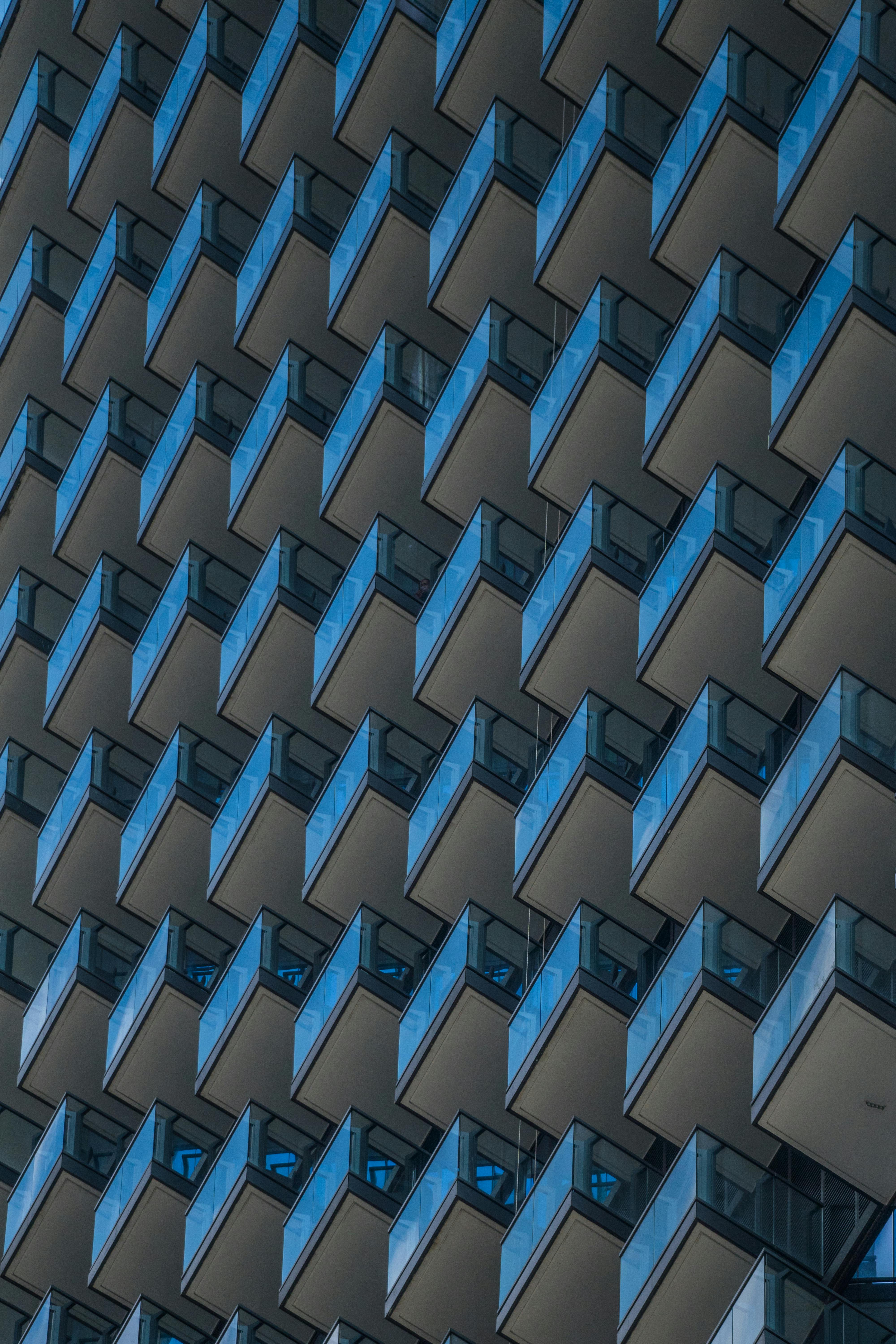Modern Pattern on Building · Free Stock Photo