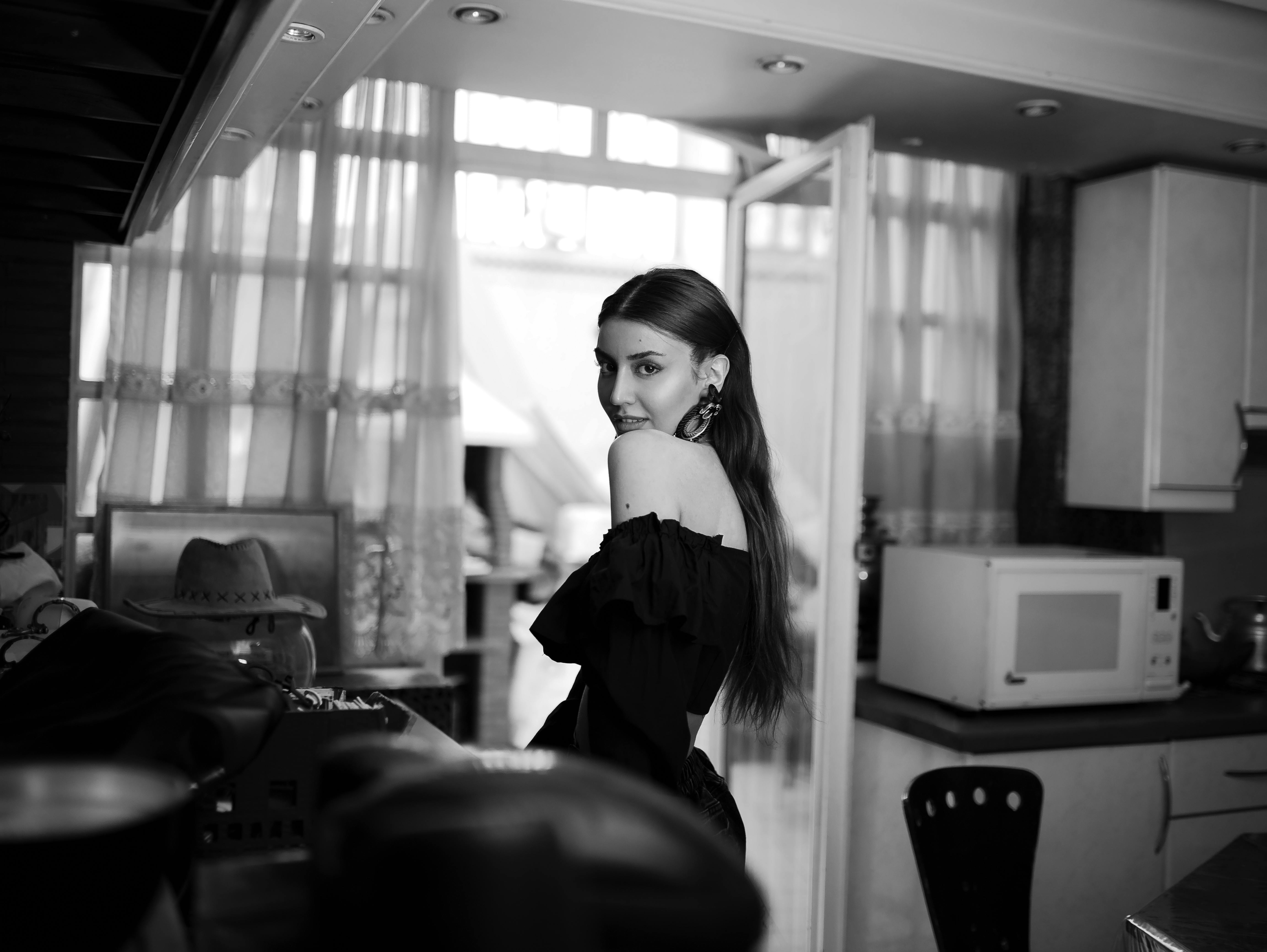 Kitchen Pose Photos, Download The BEST Free Kitchen Pose Stock Photos & HD Images