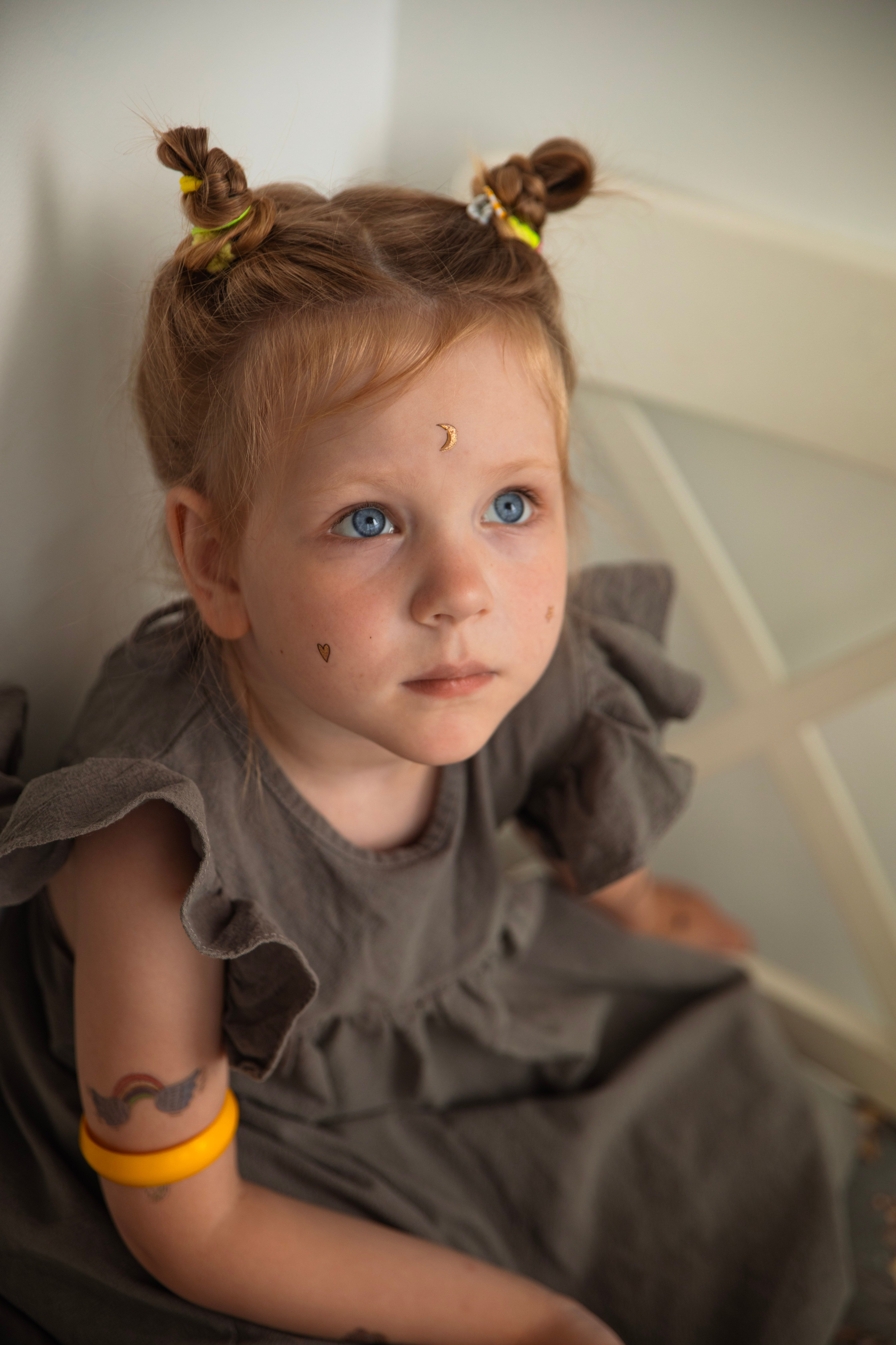 Child Dressing Up Photos, Download The BEST Free Child Dressing Up ...