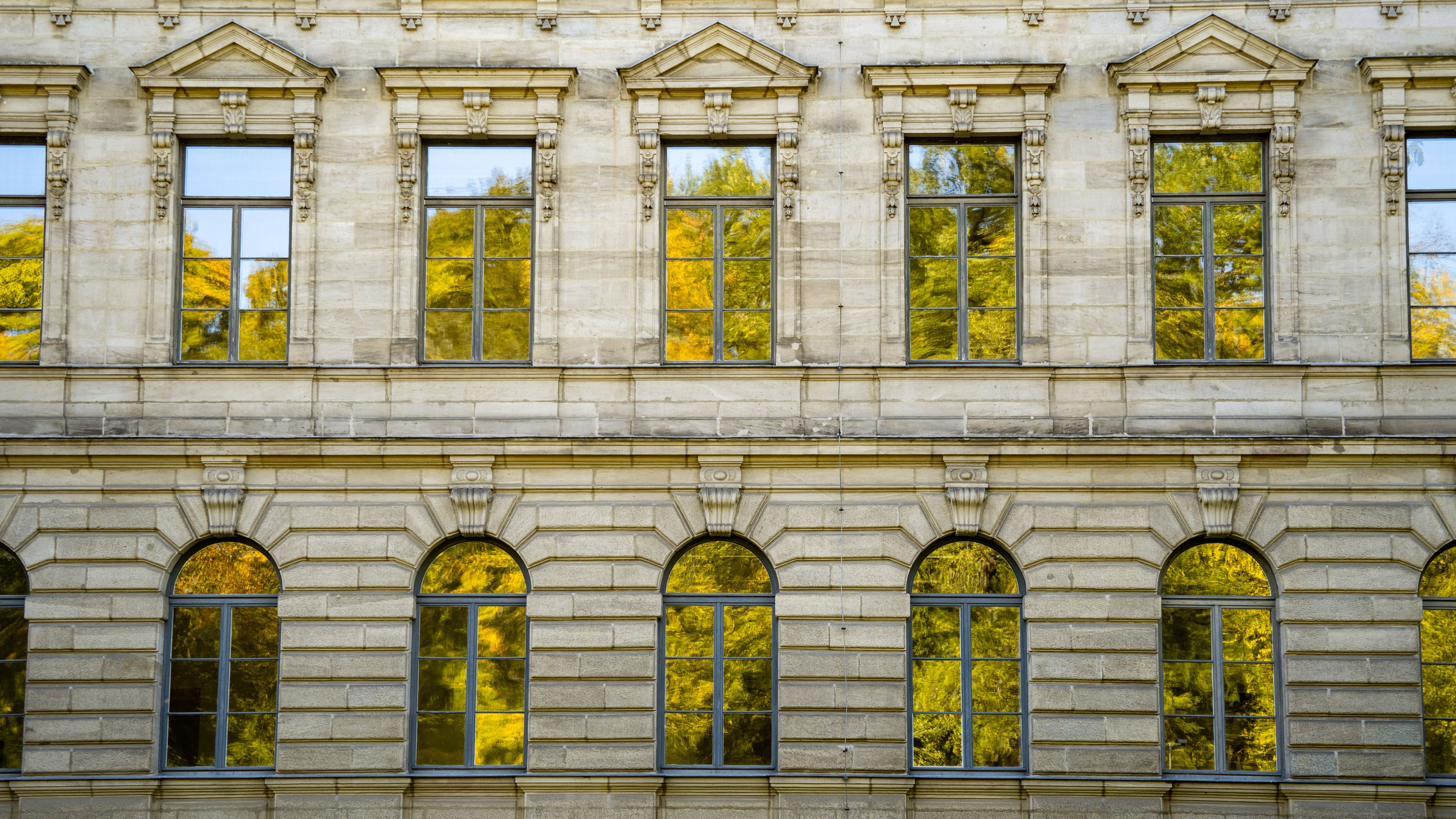 Wall with Windows · Free Stock Photo