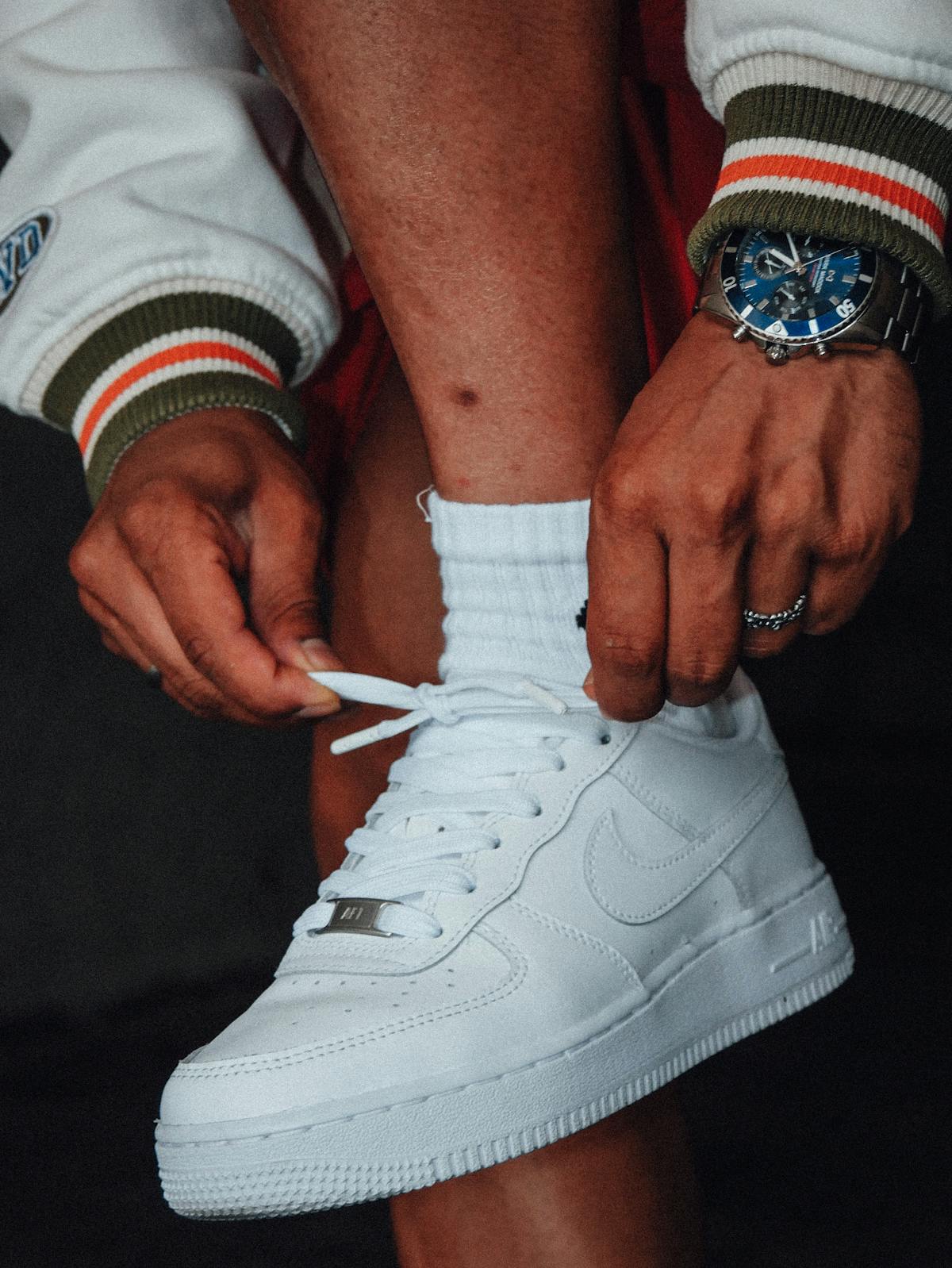 Shoe Hands Photos, Download The BEST Free Shoe Hands Stock Photos & HD ...