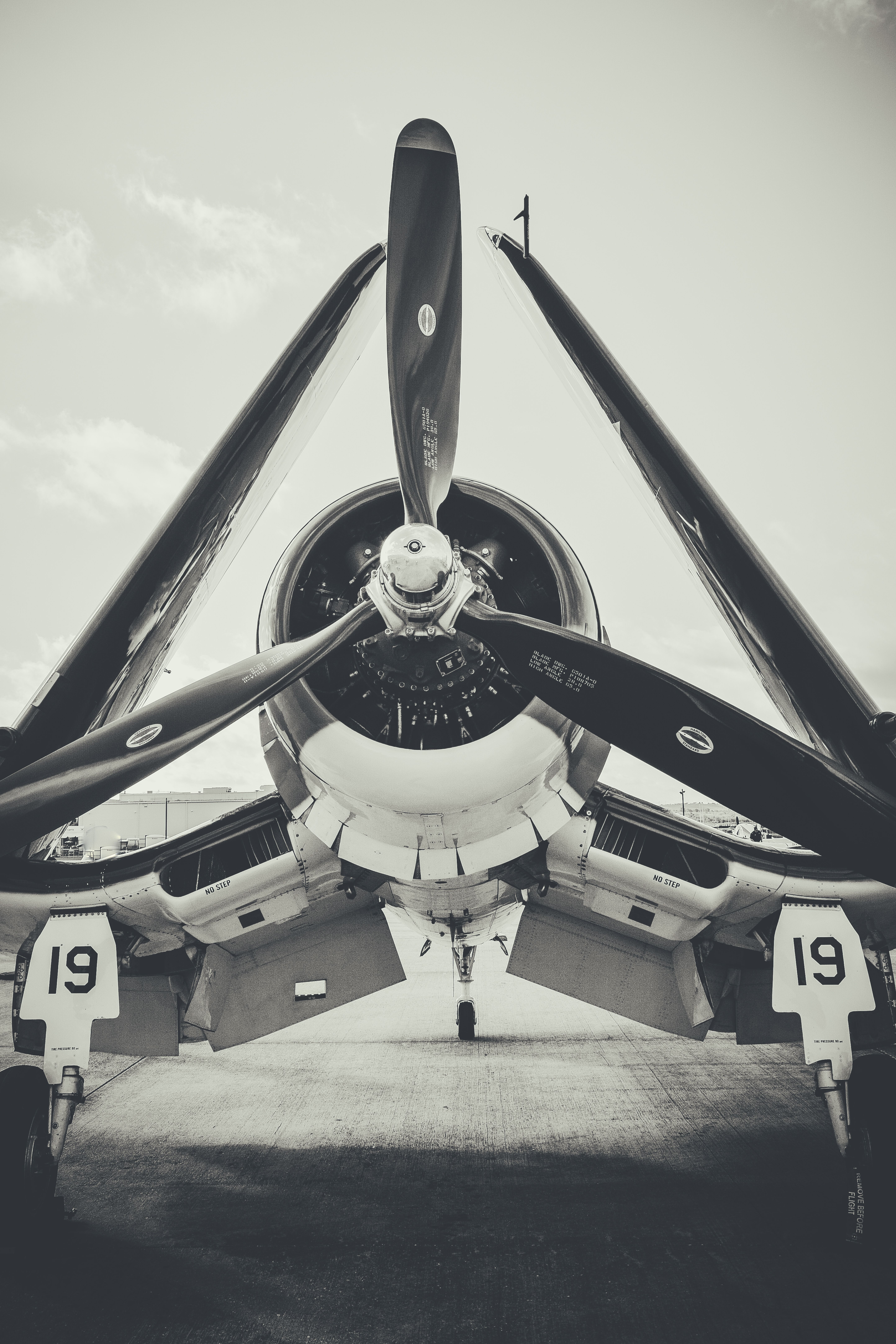 Low Angle View of an Airplane Propeller · Free Stock Photo