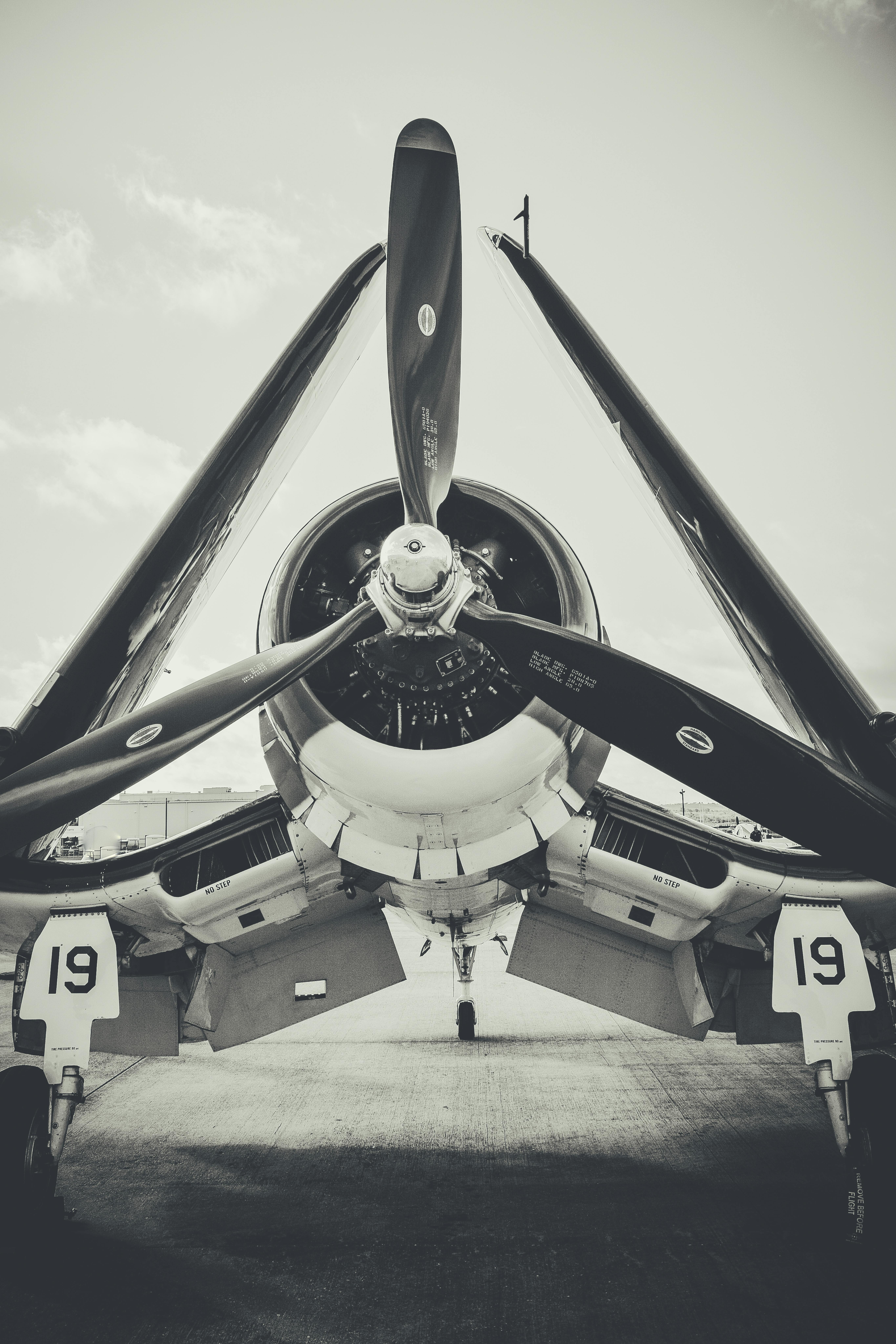 Low Angle View of an Airplane Propeller · Free Stock Photo