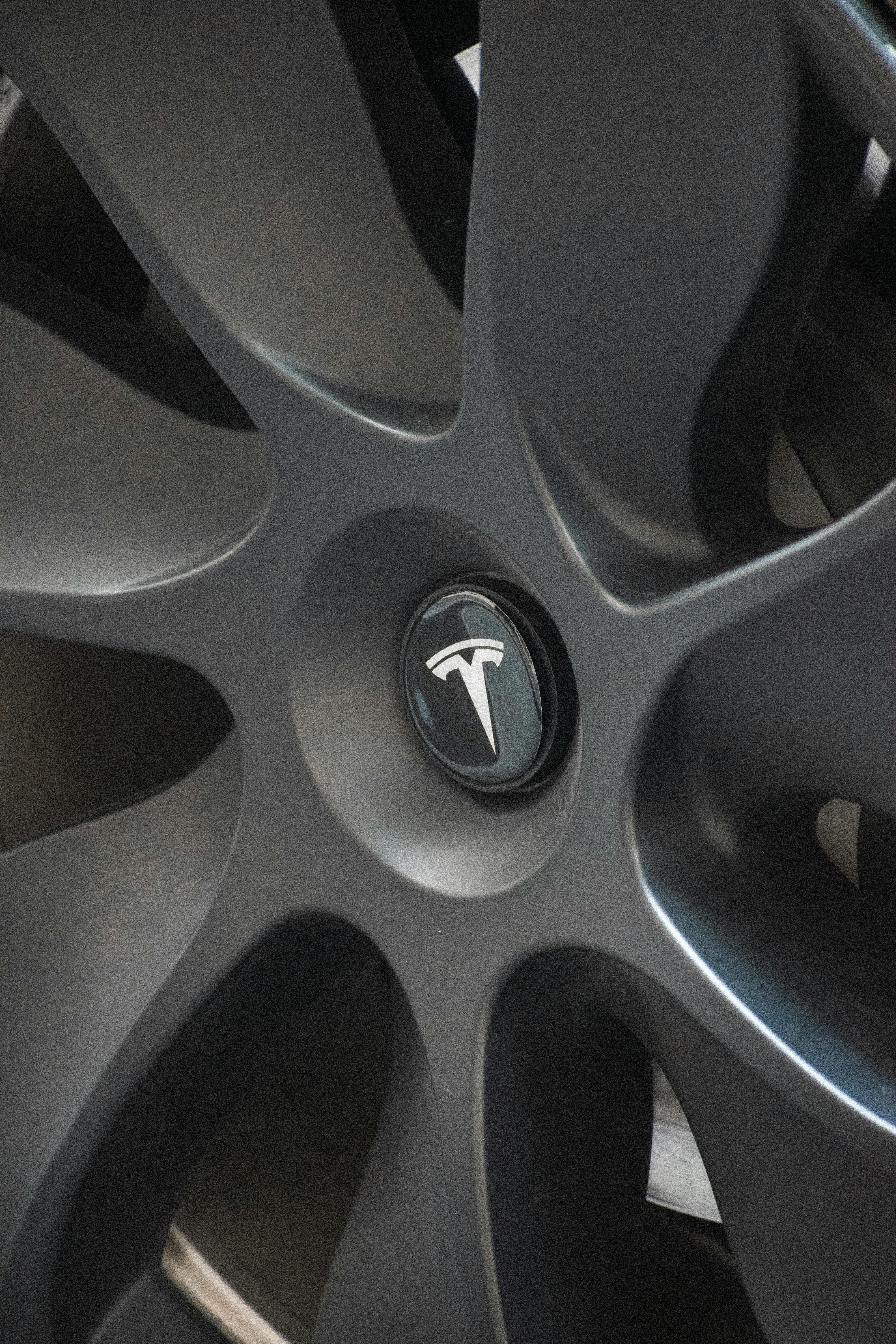 Alloy Wheel in Shape of Propeller · Free Stock Photo