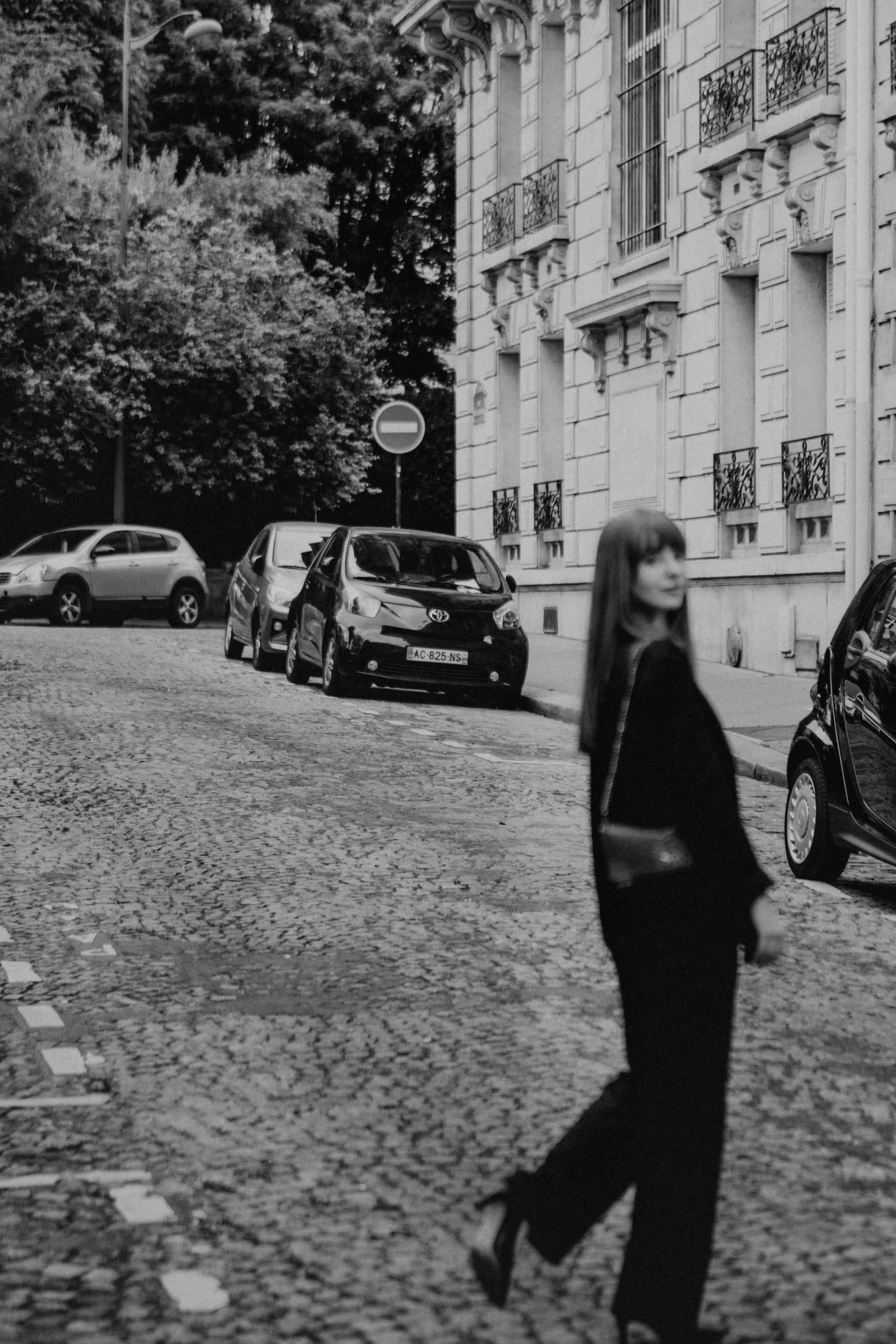 Street Walking Photos, Download The BEST Free Street Walking Stock ...