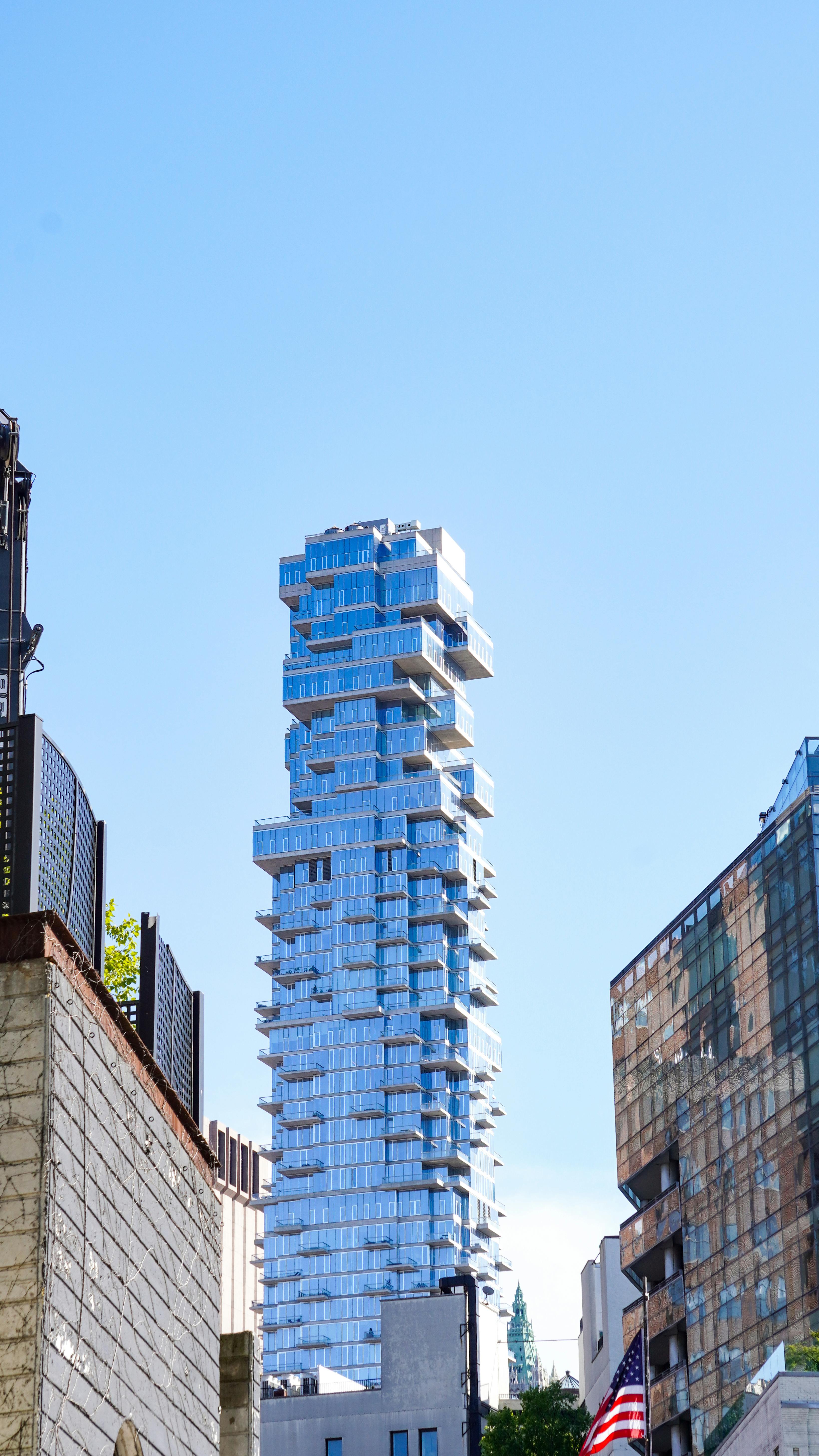 Jenga Tower in New York City, USA · Free Stock Photo