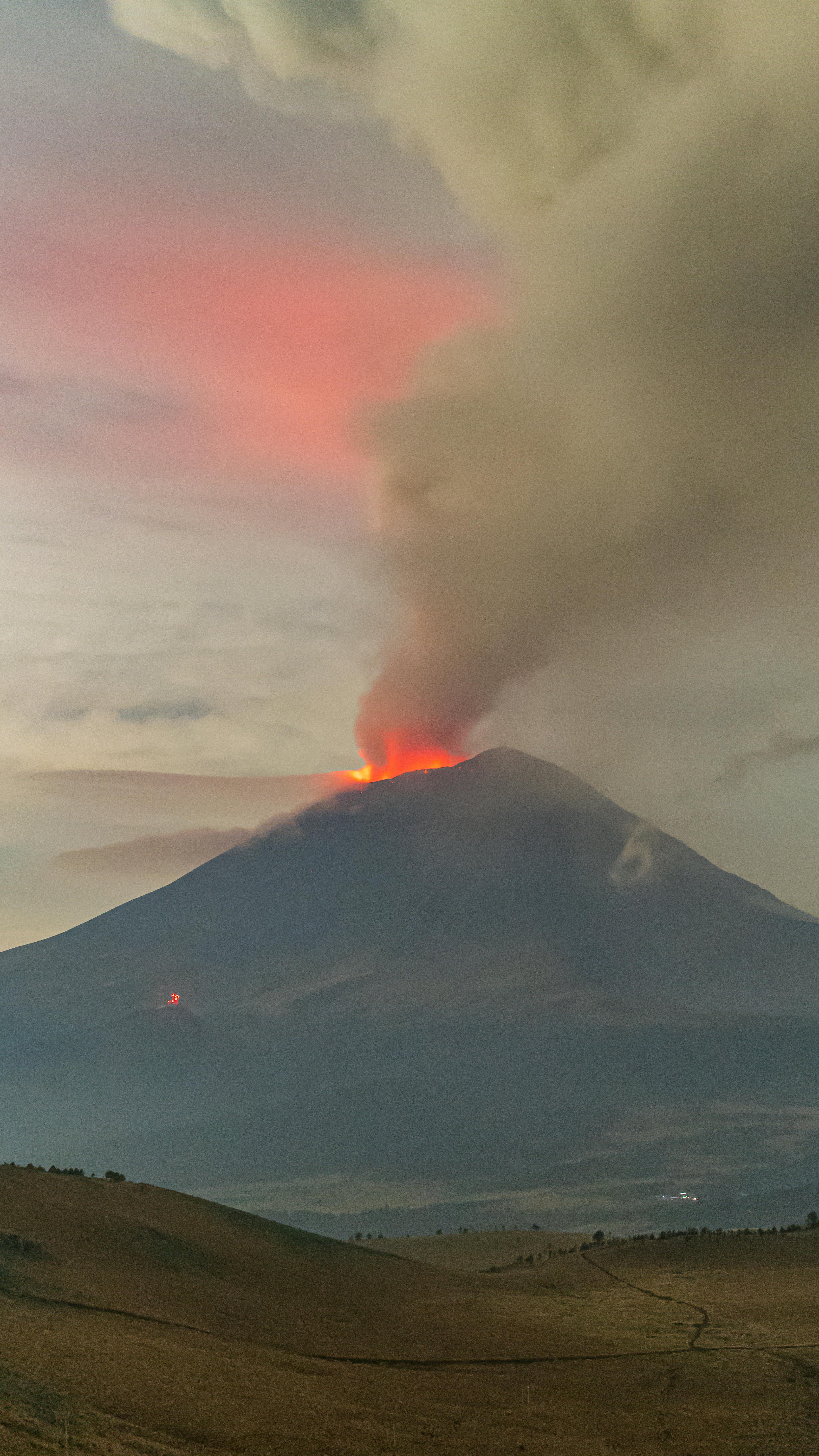 Smoke Plume Rising from Erupting Volcano, Popocatepetl, Mexico · Free ...