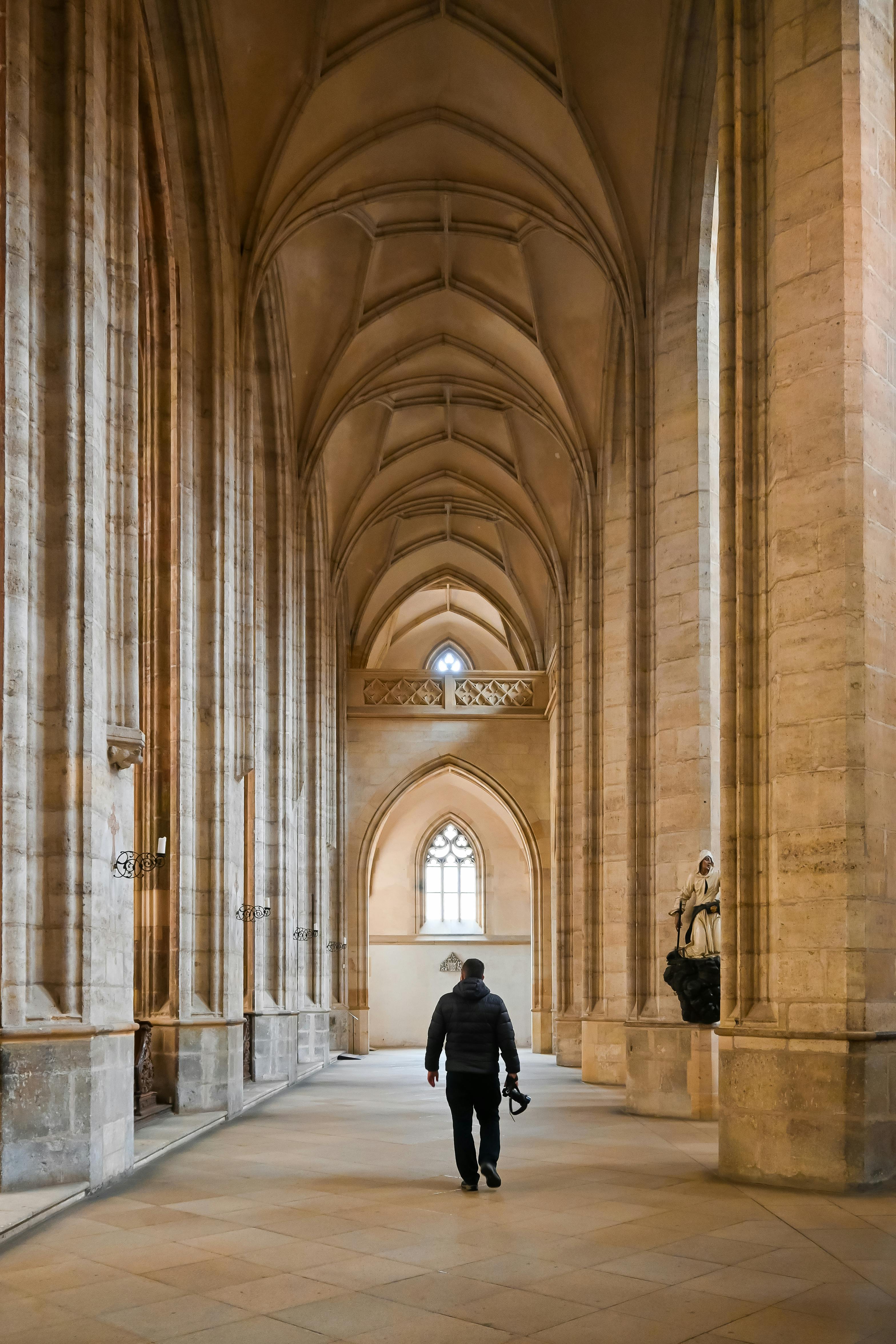 Arcades in Gothic Abbey · Free Stock Photo
