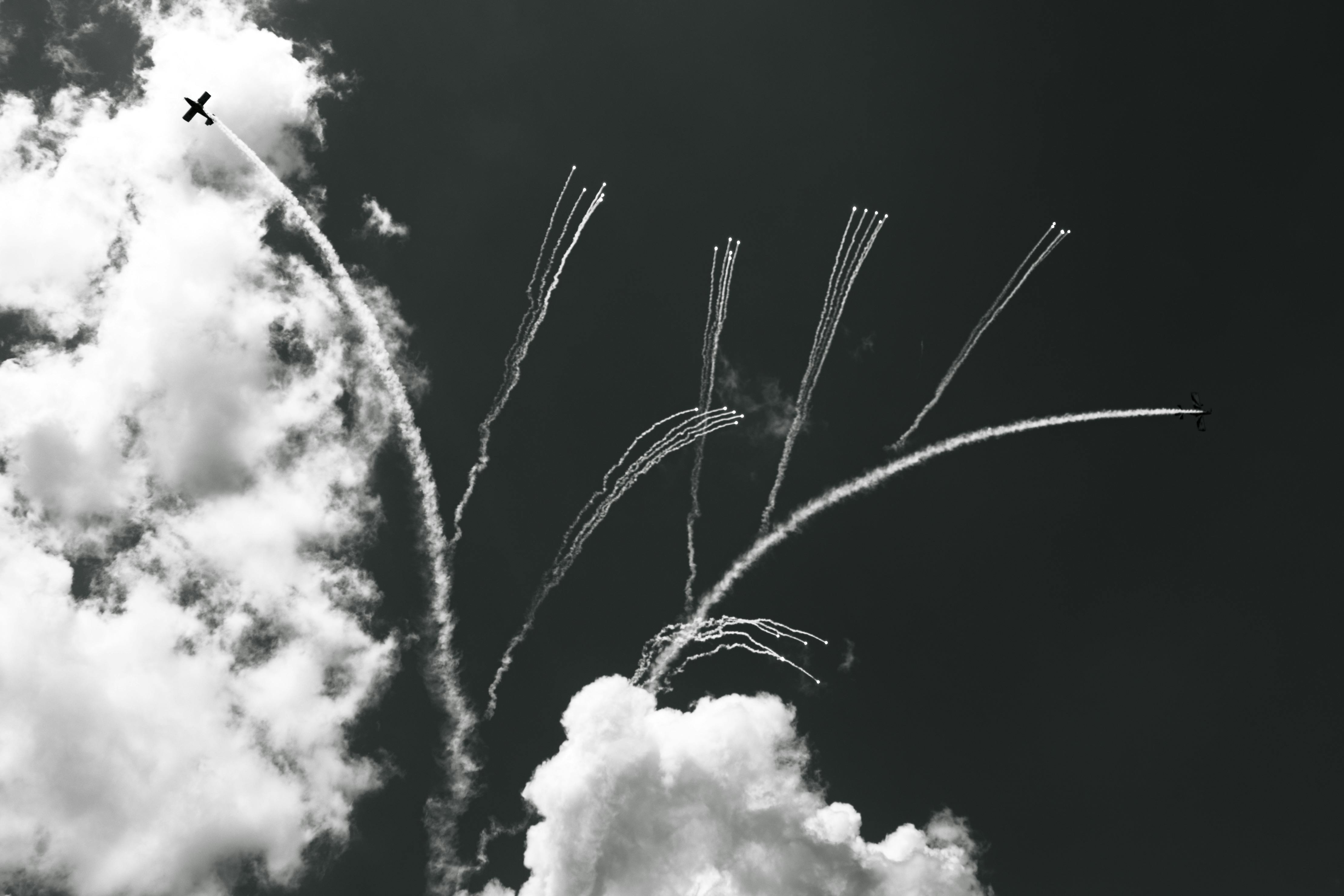 Contrails on Sky at Airshow · Free Stock Photo