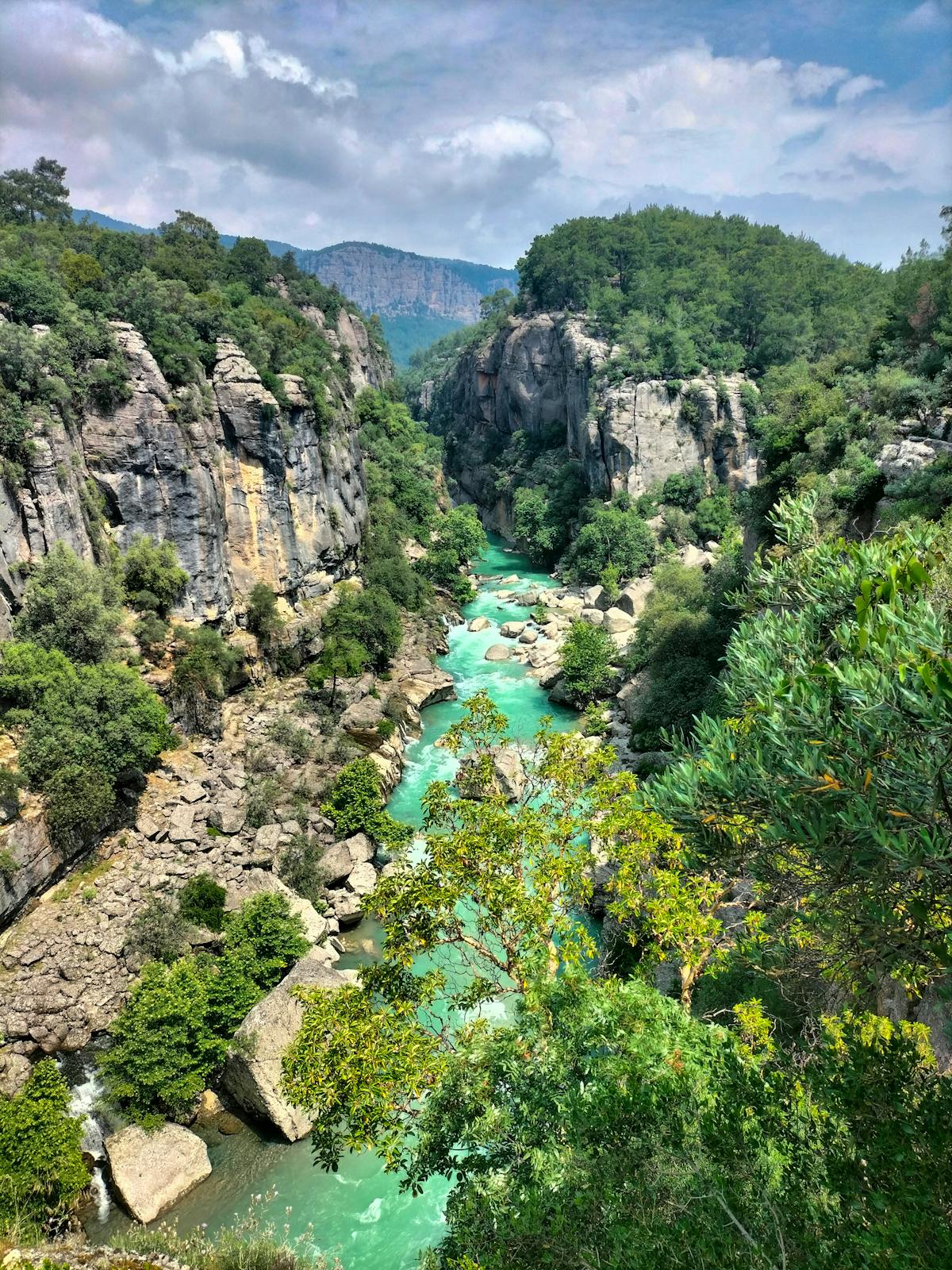 Emerald River Photos, Download The BEST Free Emerald River Stock Photos ...