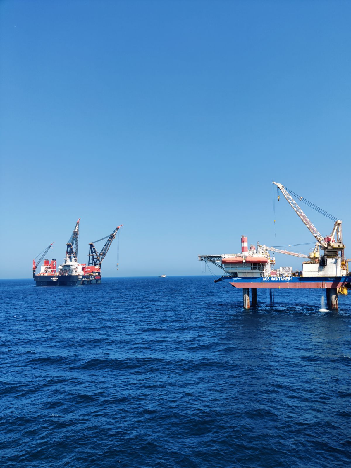 Crude Oil Sea Photos, Download The BEST Free Crude Oil Sea Stock Photos ...