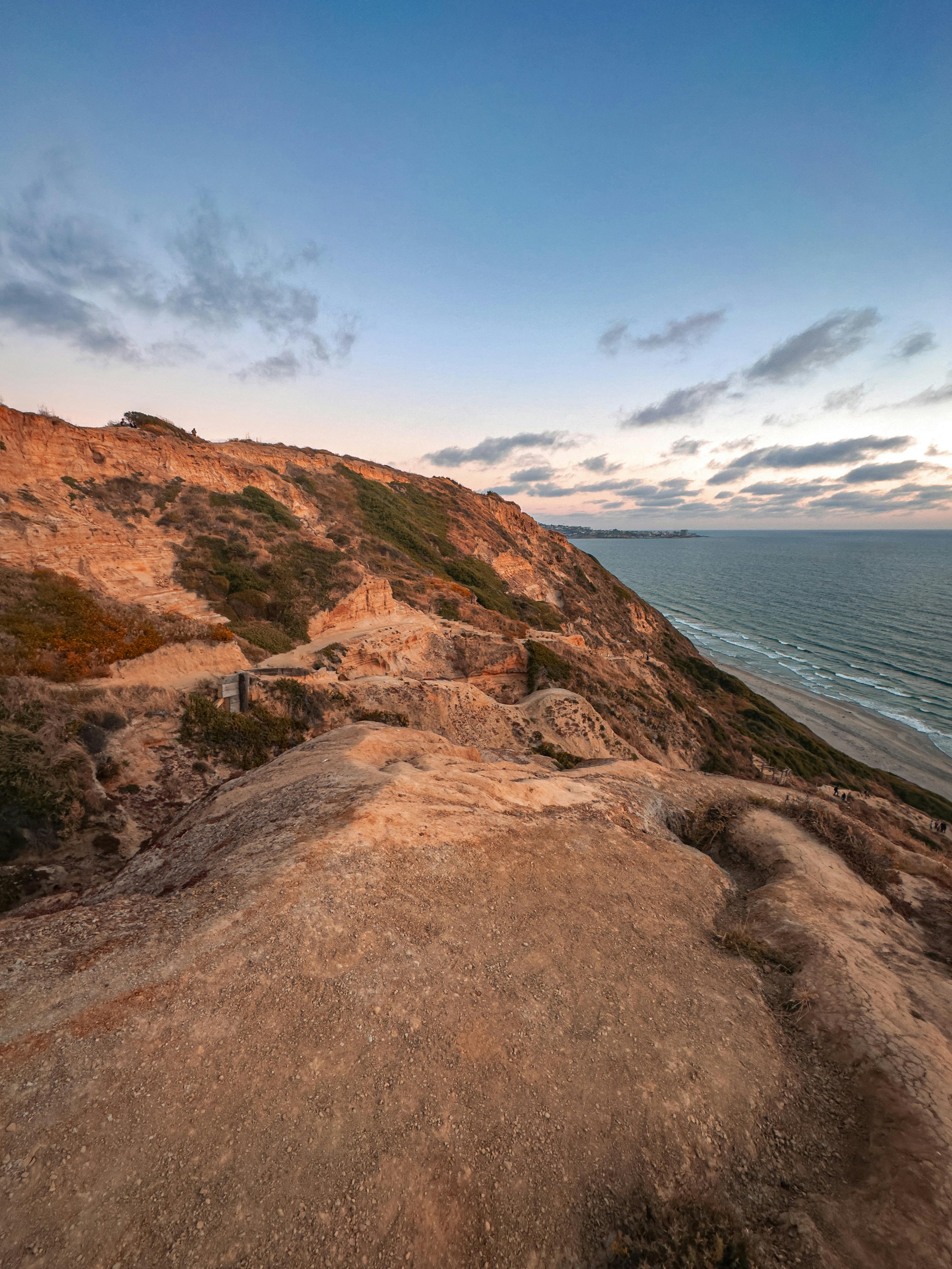 Dry Rocks by Seashore · Free Stock Photo