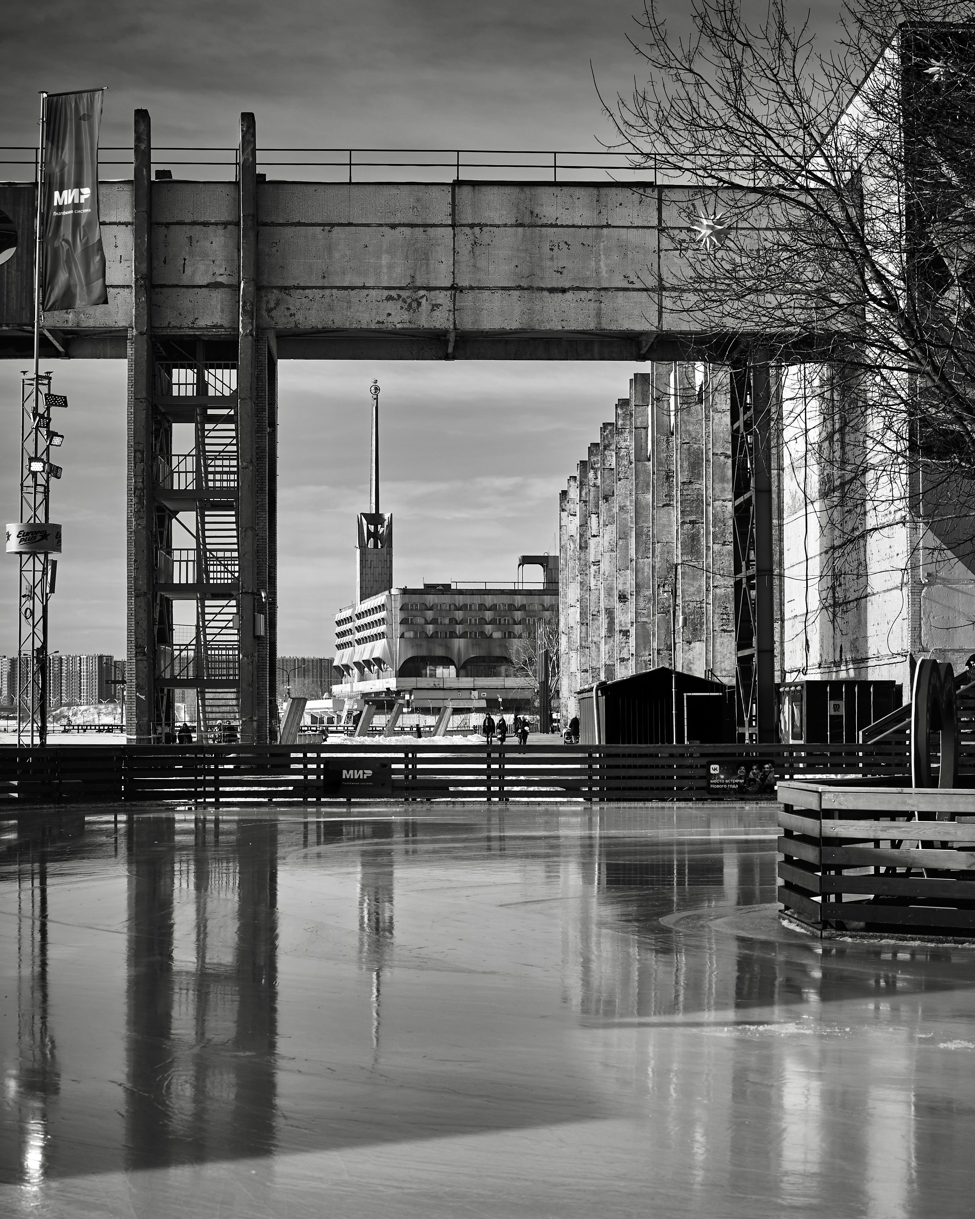 Stone Bridge Construction on City Square · Free Stock Photo