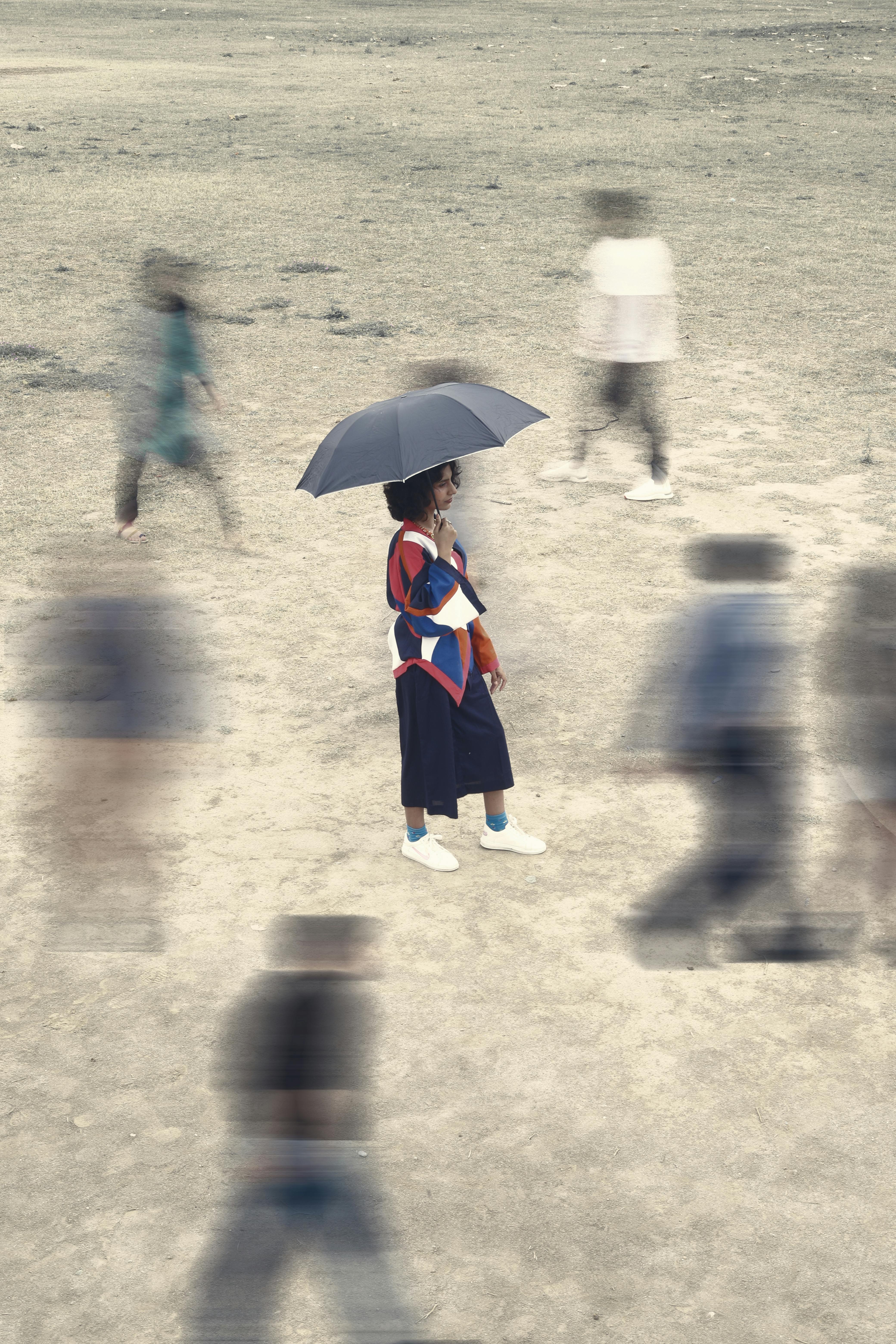 Motion Blur Photography (fashion photoshoot) · Free Stock Photo