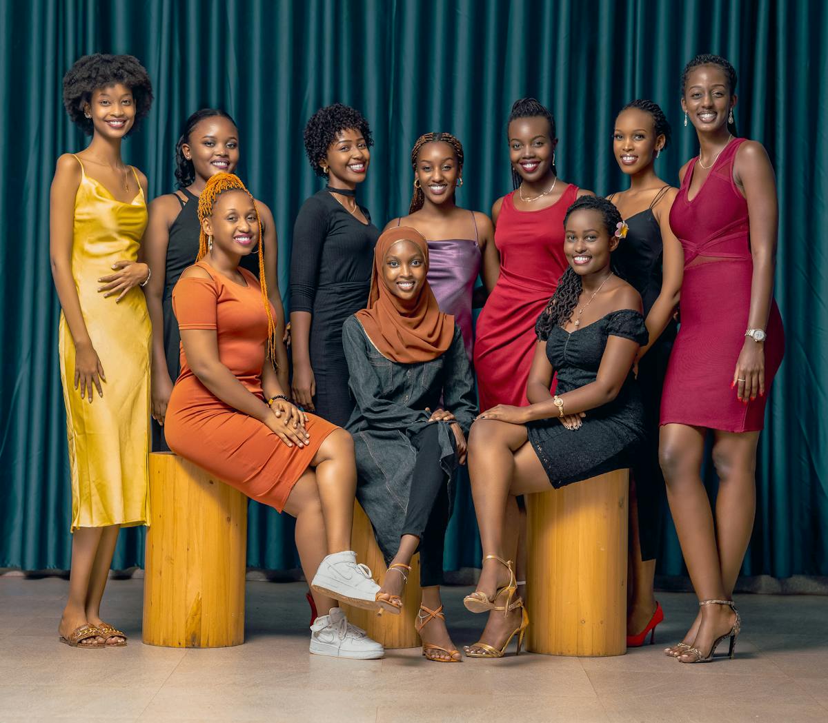 Group Of Women Photos, Download The BEST Free Group Of Women Stock ...