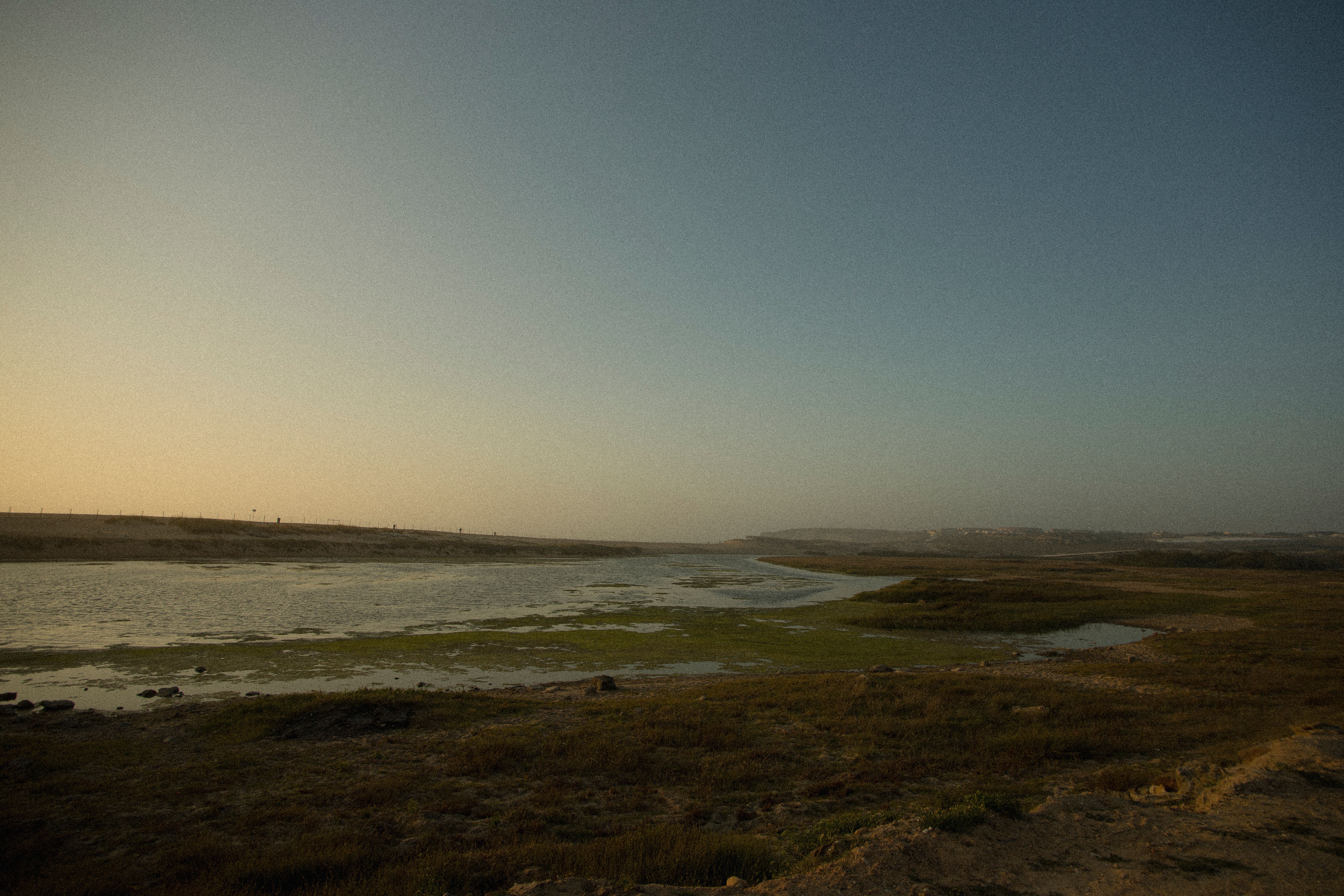 Seaside at Dawn · Free Stock Photo
