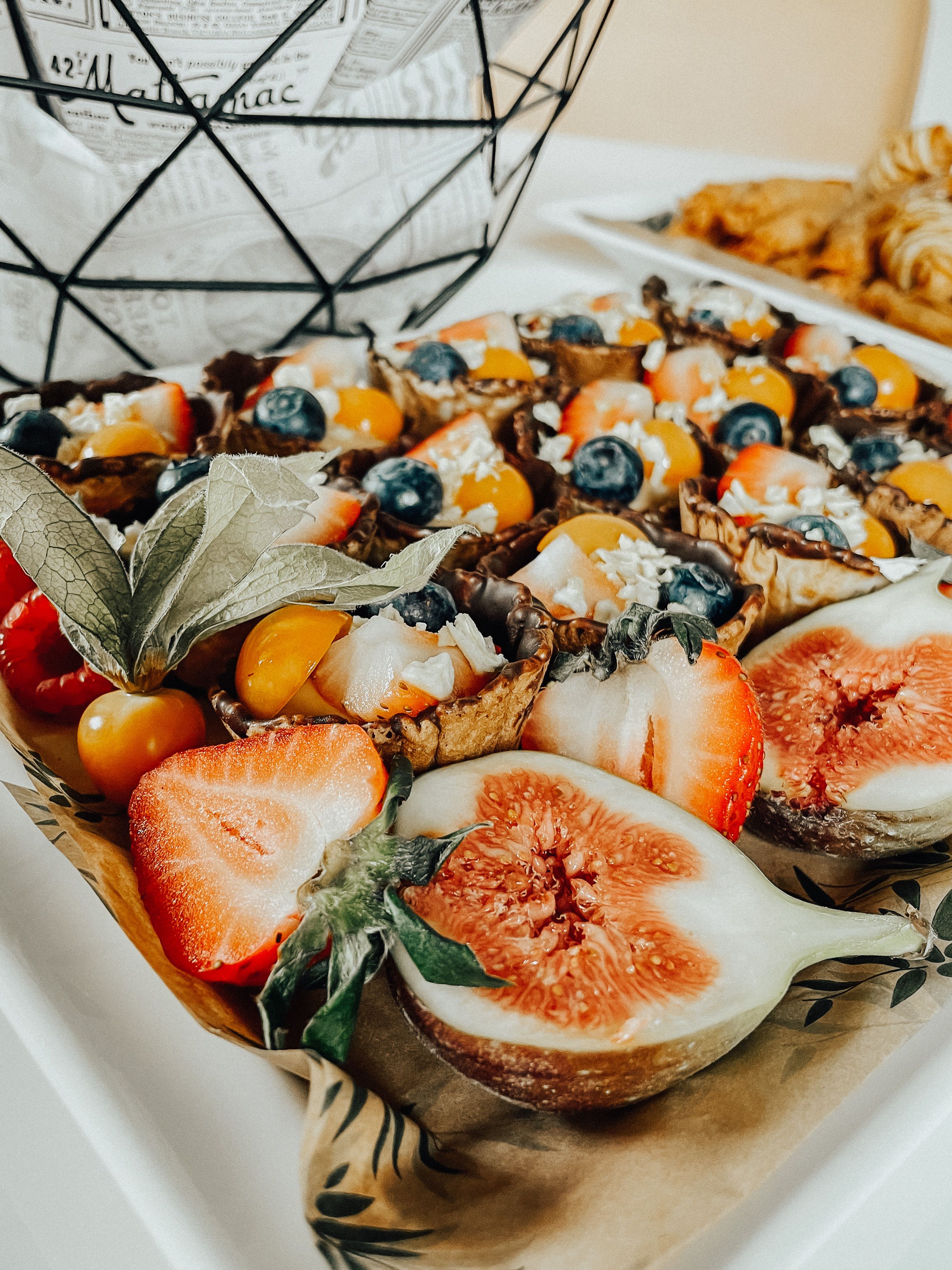 Catering Serving Images Photos, Download The BEST Free Catering Serving ...