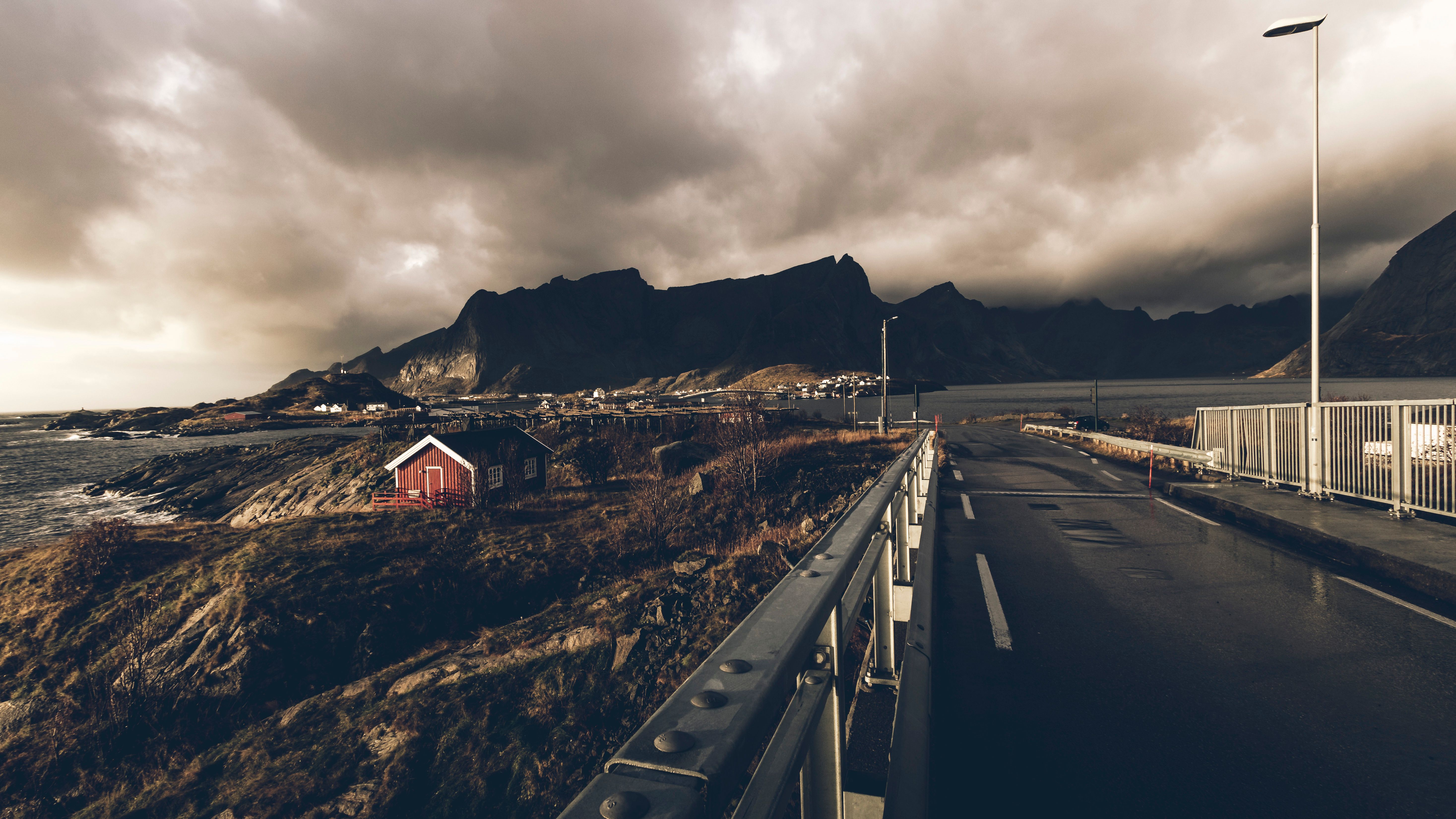 Dramatic Sky with Gray Storm Cloud · Free Stock Photo