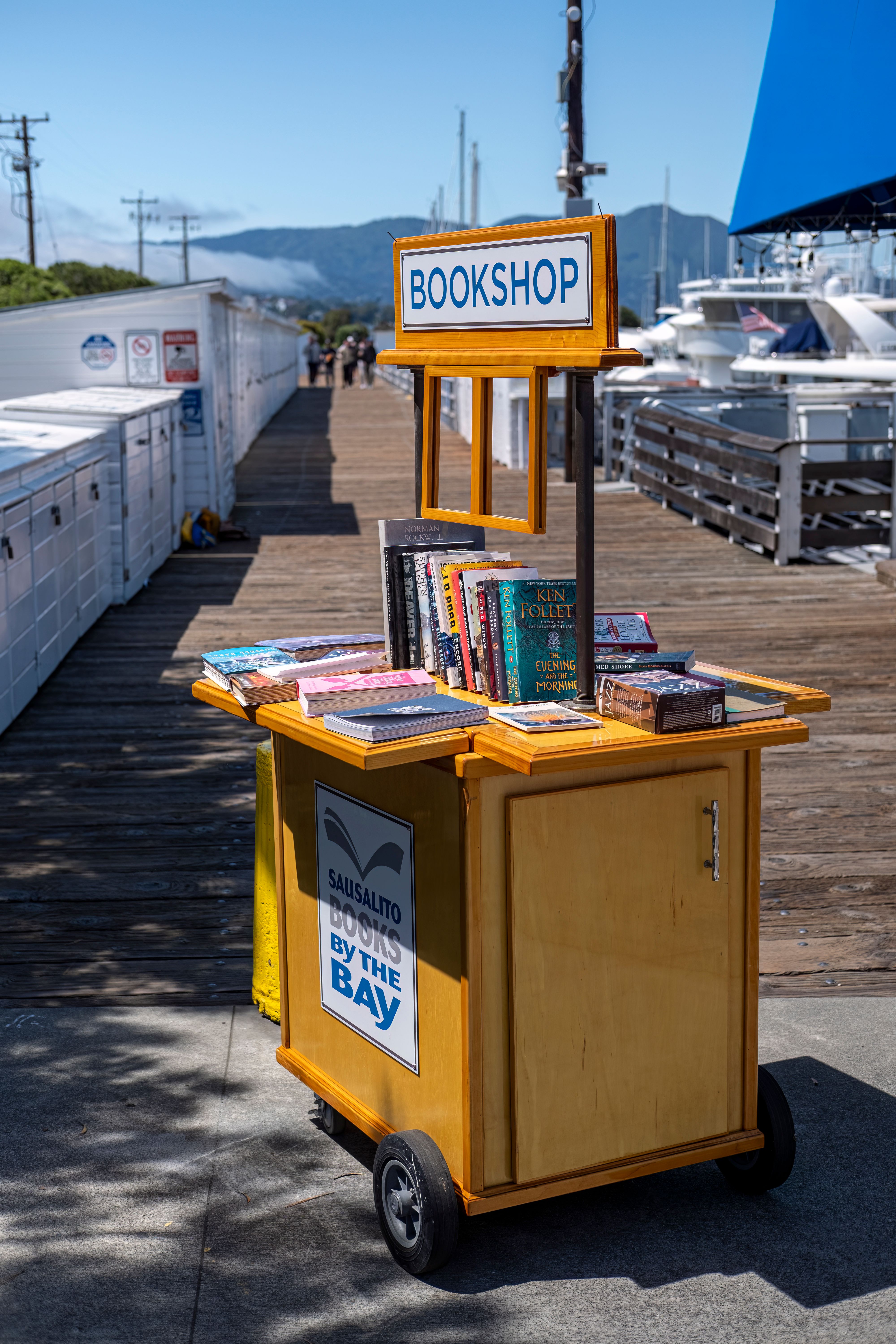Mobile Bookshop Photos, Download The BEST Free Mobile Bookshop Stock ...