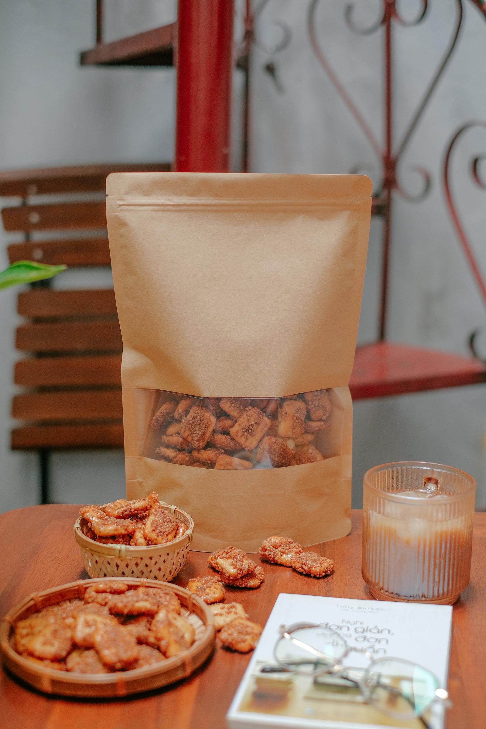 Indian Snack Packet Photos, Download The BEST Free Indian Snack Packet ...