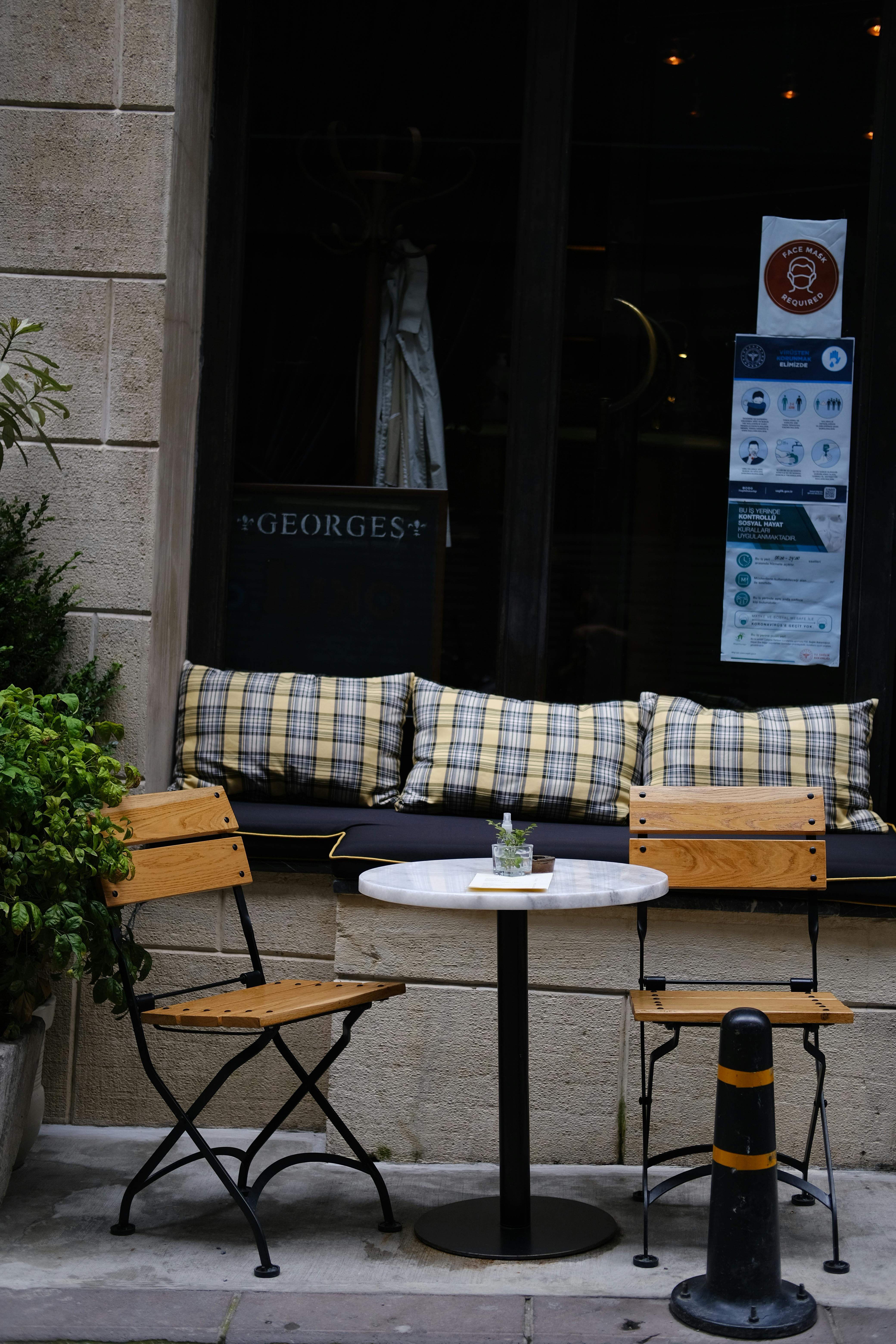 Table For Two Photos, Download The BEST Free Table For Two Stock Photos ...