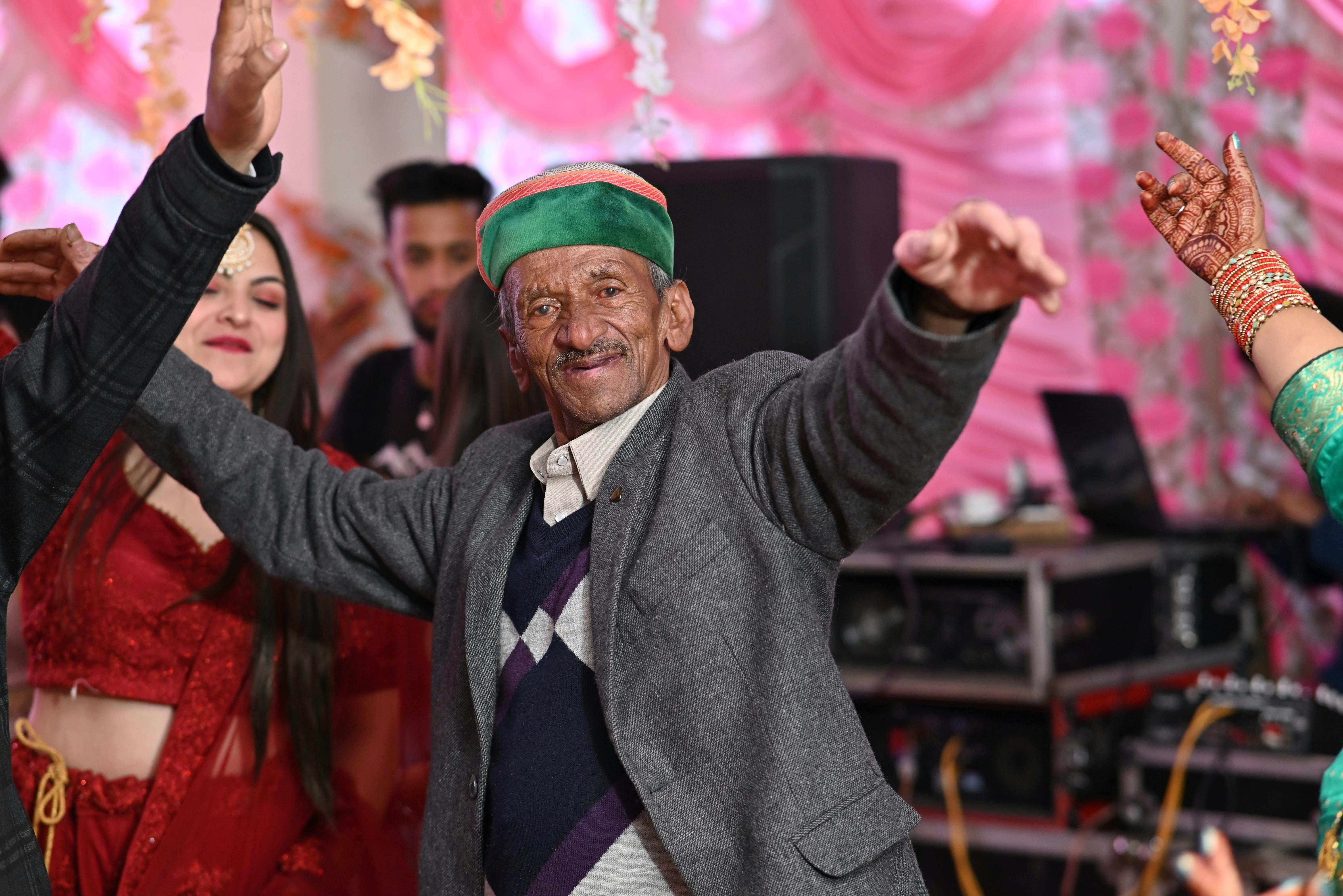 College Party Photos, Download The BEST Free College Party Stock Photos ...