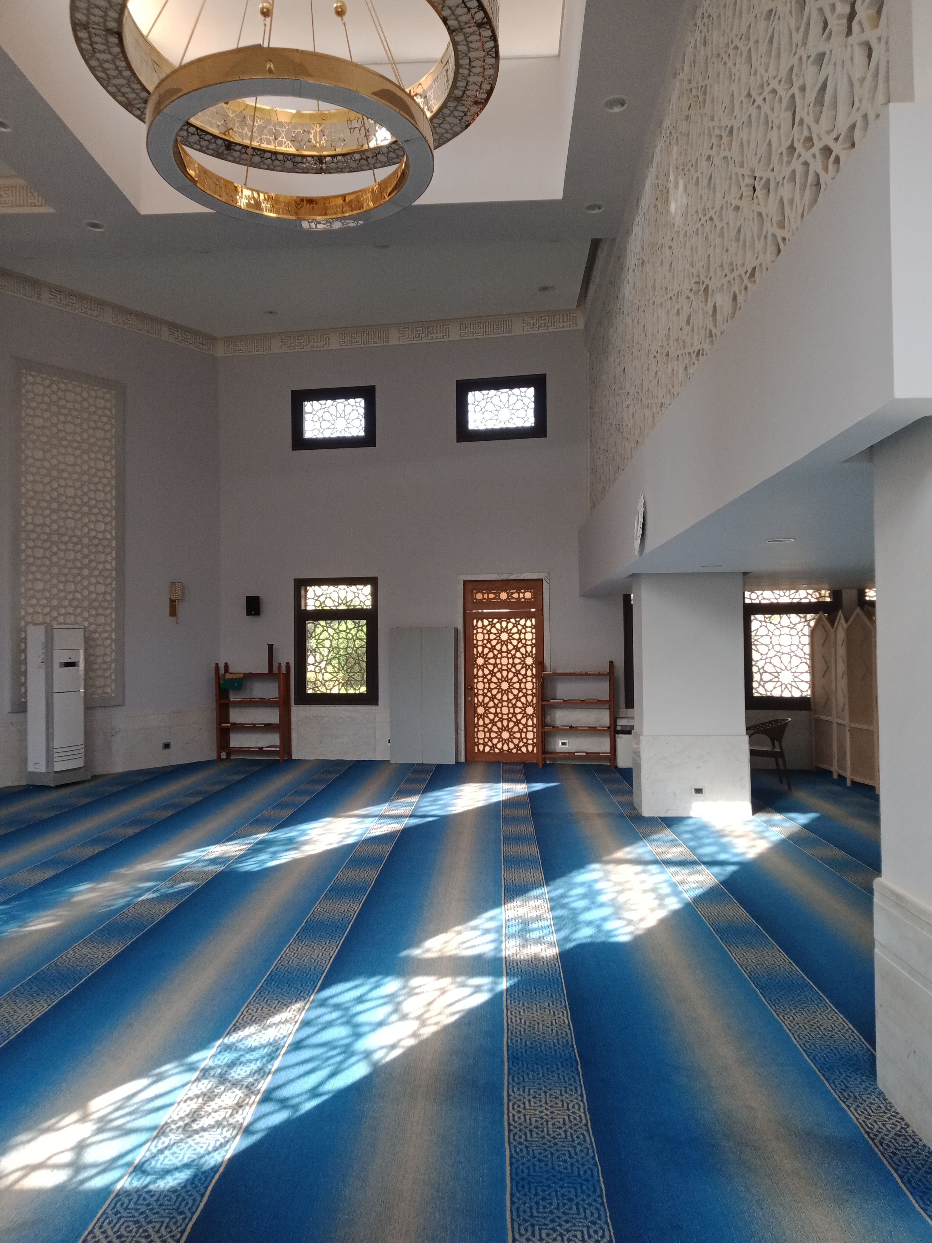 Interior of Mosque · Free Stock Photo
