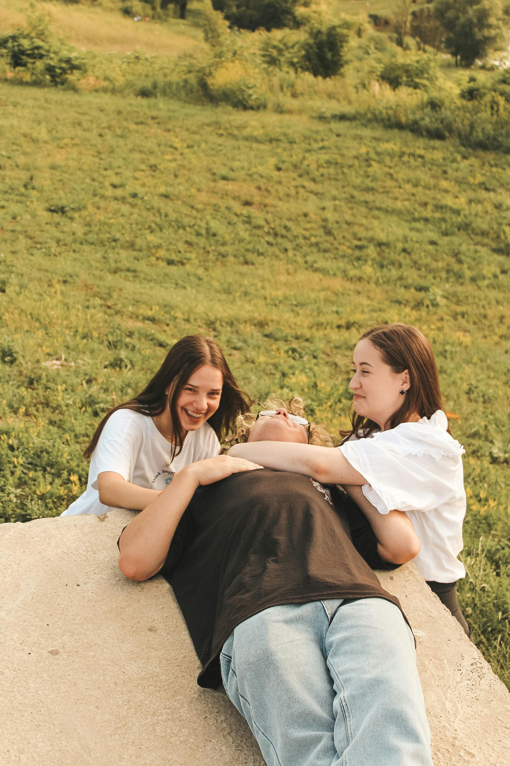 Portrait of Laughing Friends · Free Stock Photo