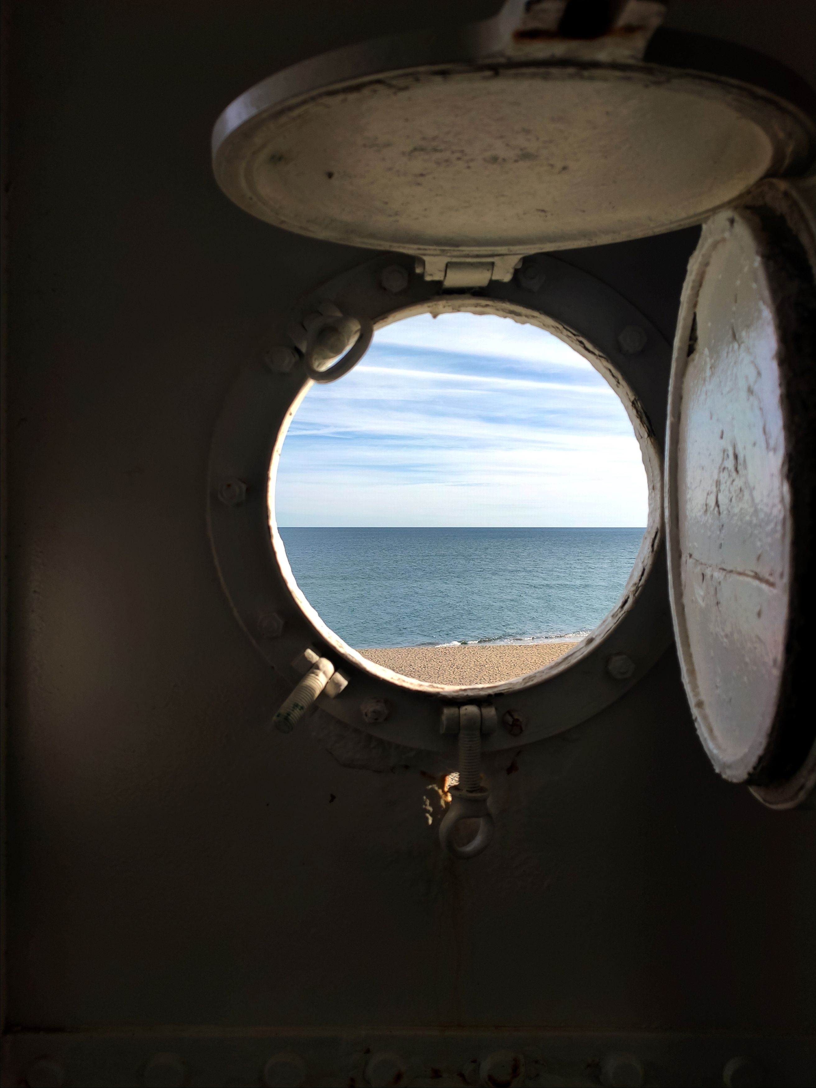 A Rectangular Porthole on a White Watercraft · Free Stock Photo