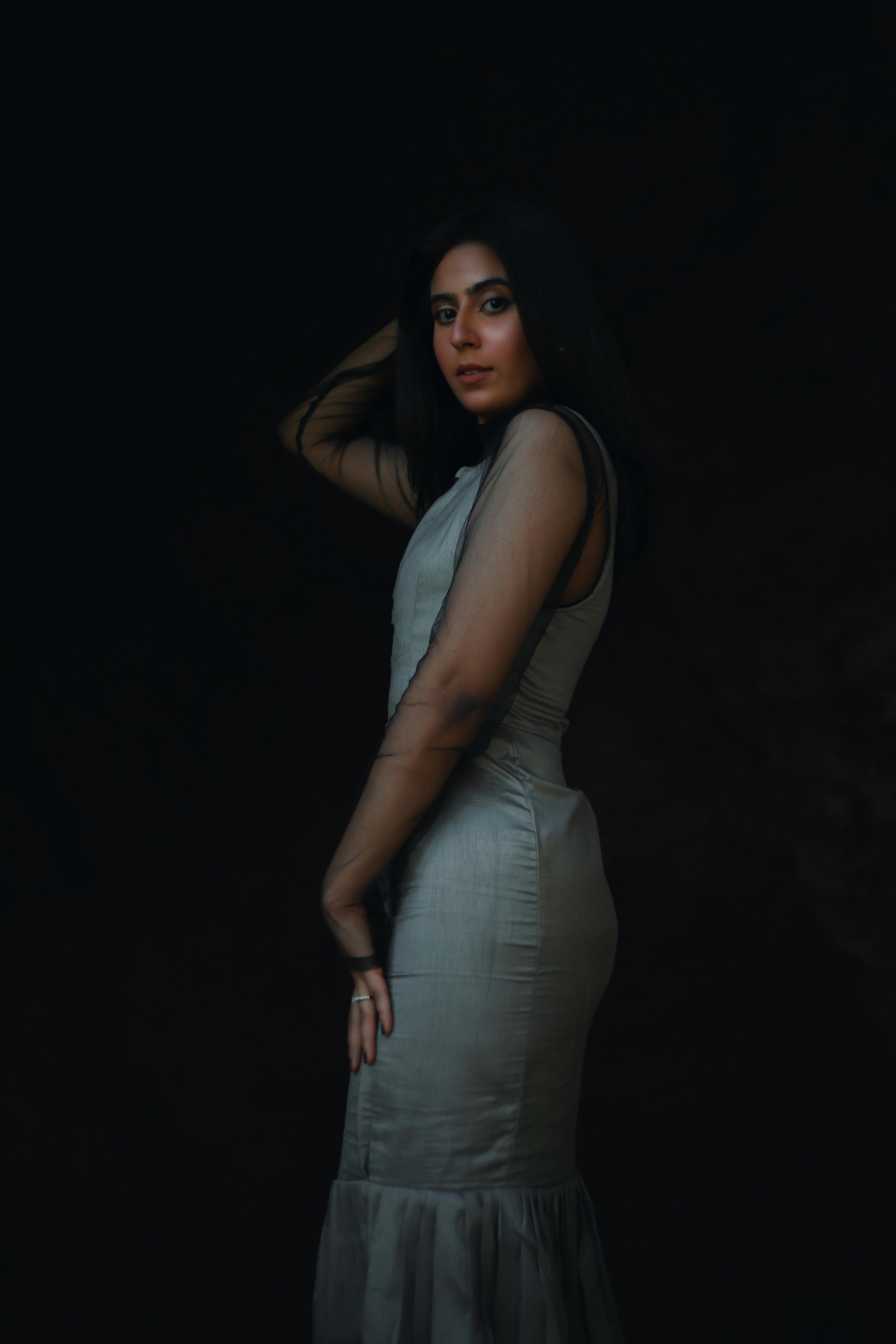 Silver Dress Photoshoot Model Photos, Download The BEST Free Silver ...