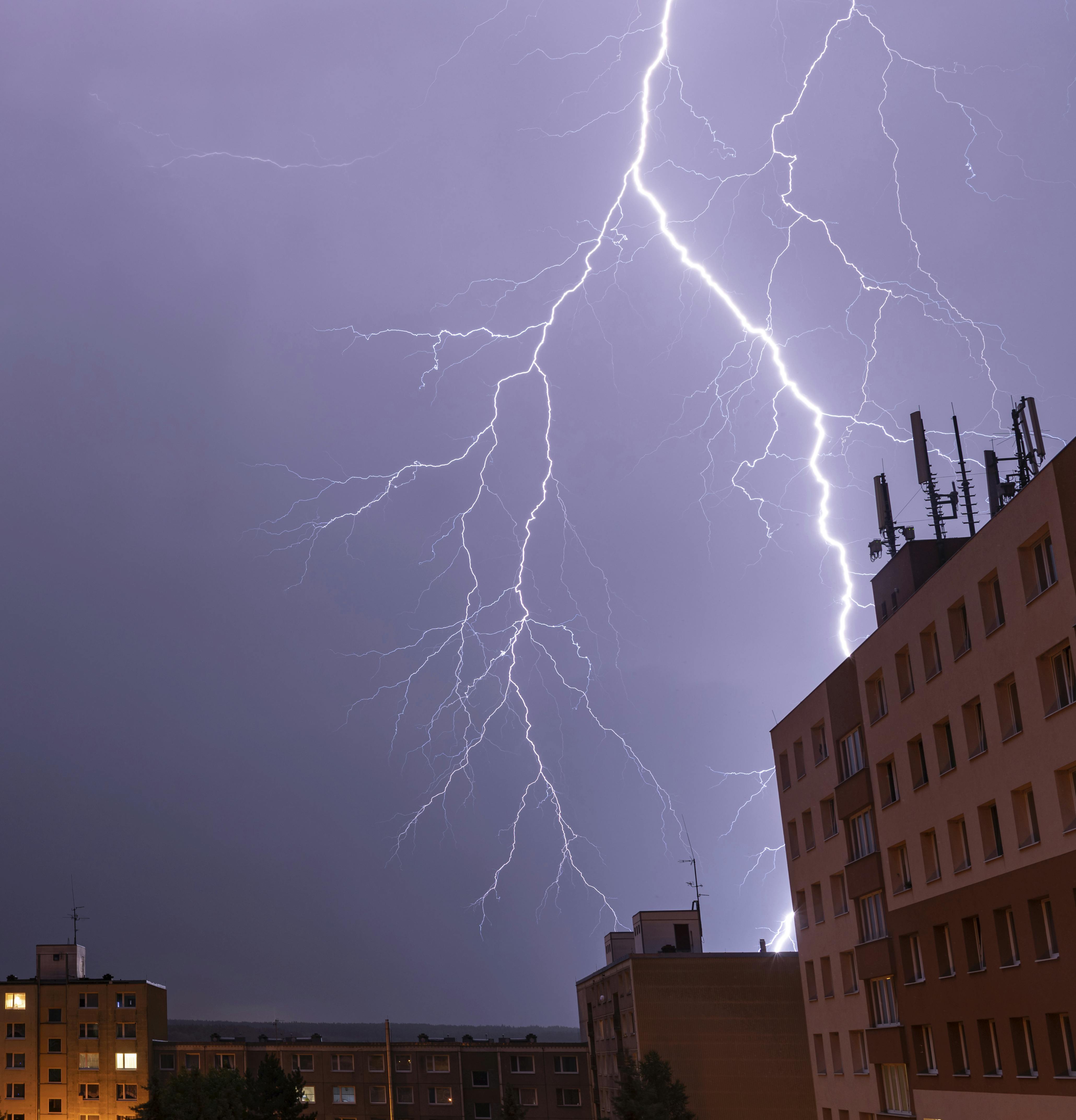 Lightning Flashing Photos, Download The BEST Free Lightning Flashing ...