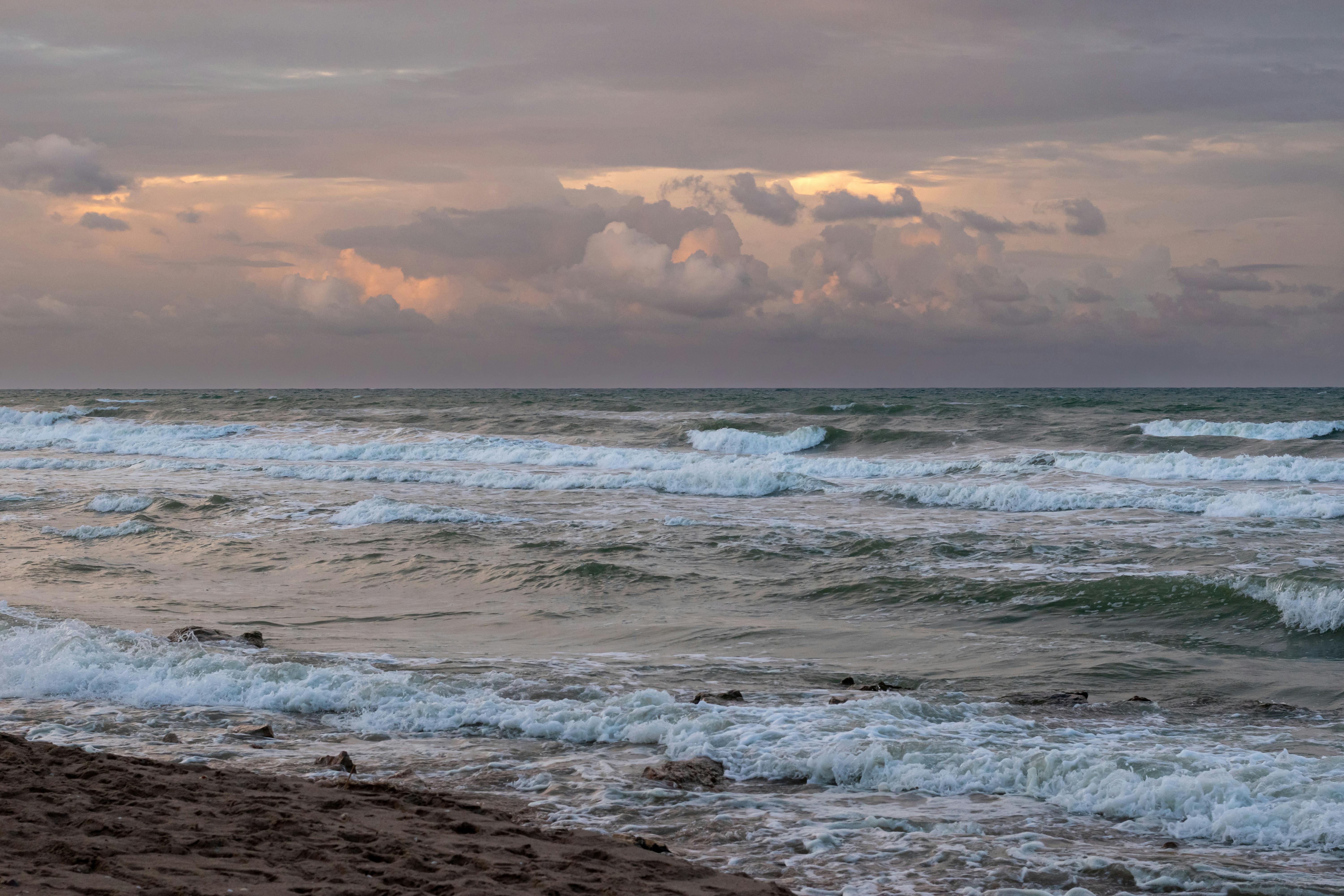 Scenic View of Rough Seascape at Dusk · Free Stock Photo