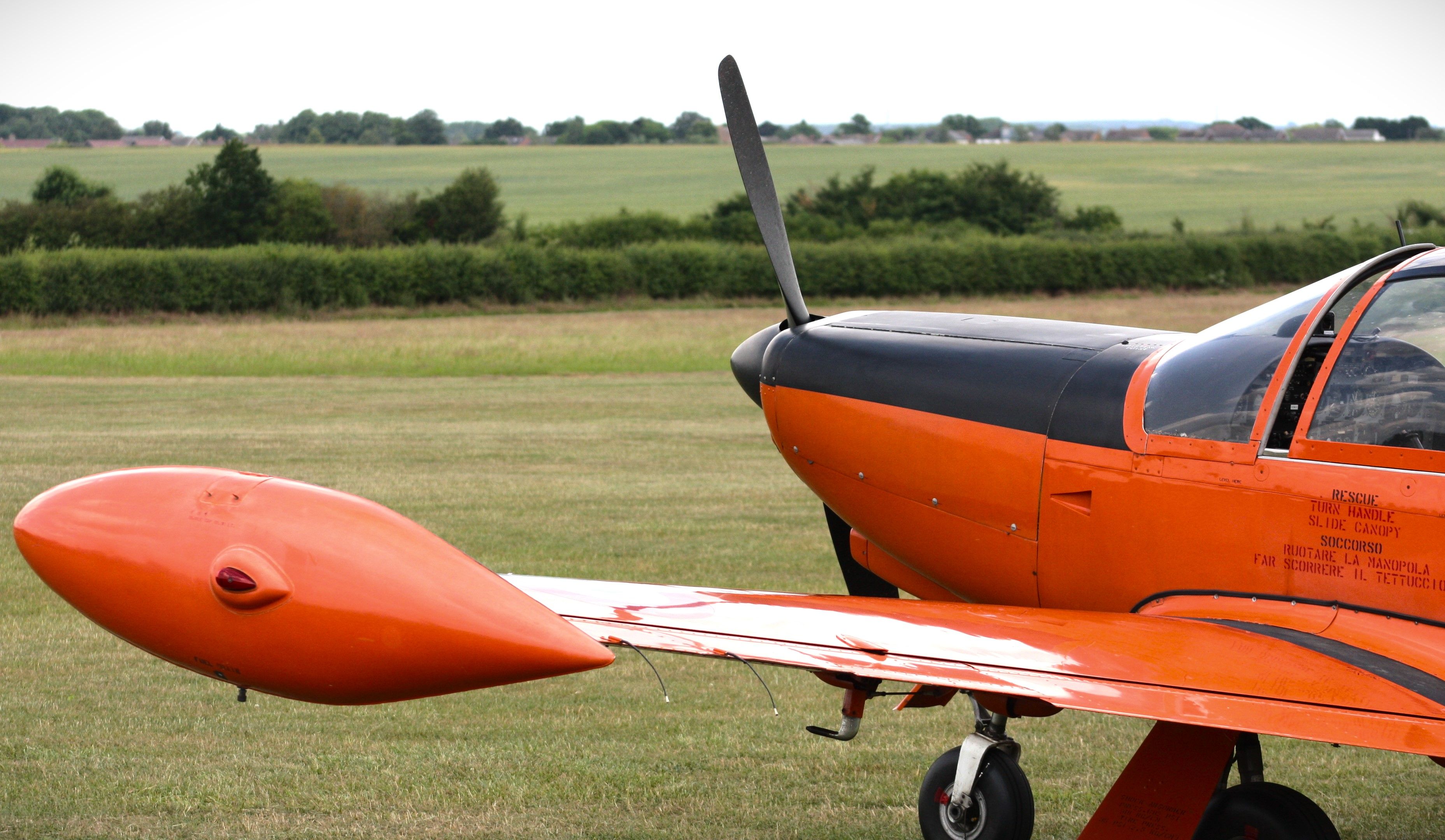 Light Aircraft on Field · Free Stock Photo
