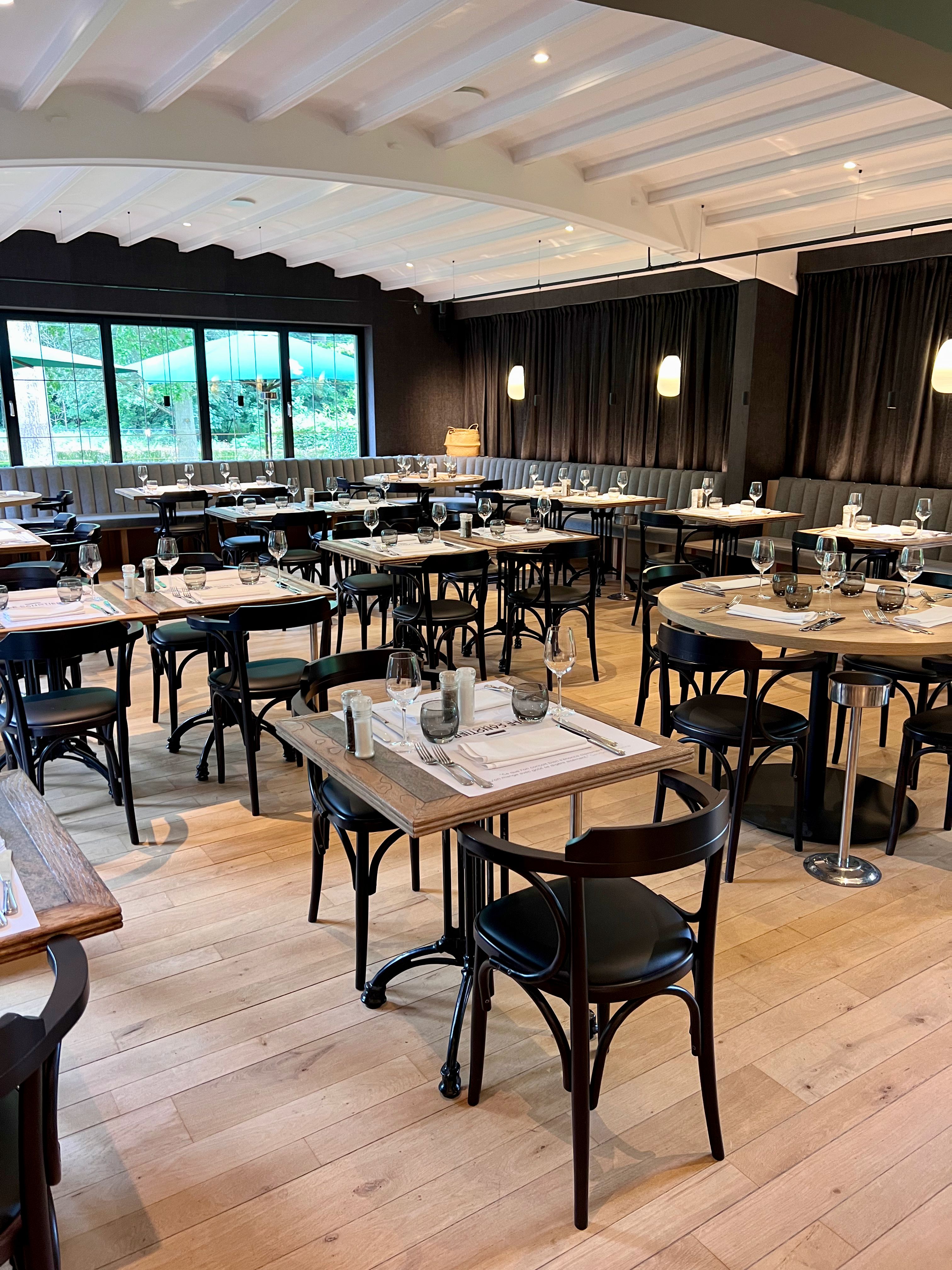 Tables at Restaurant · Free Stock Photo