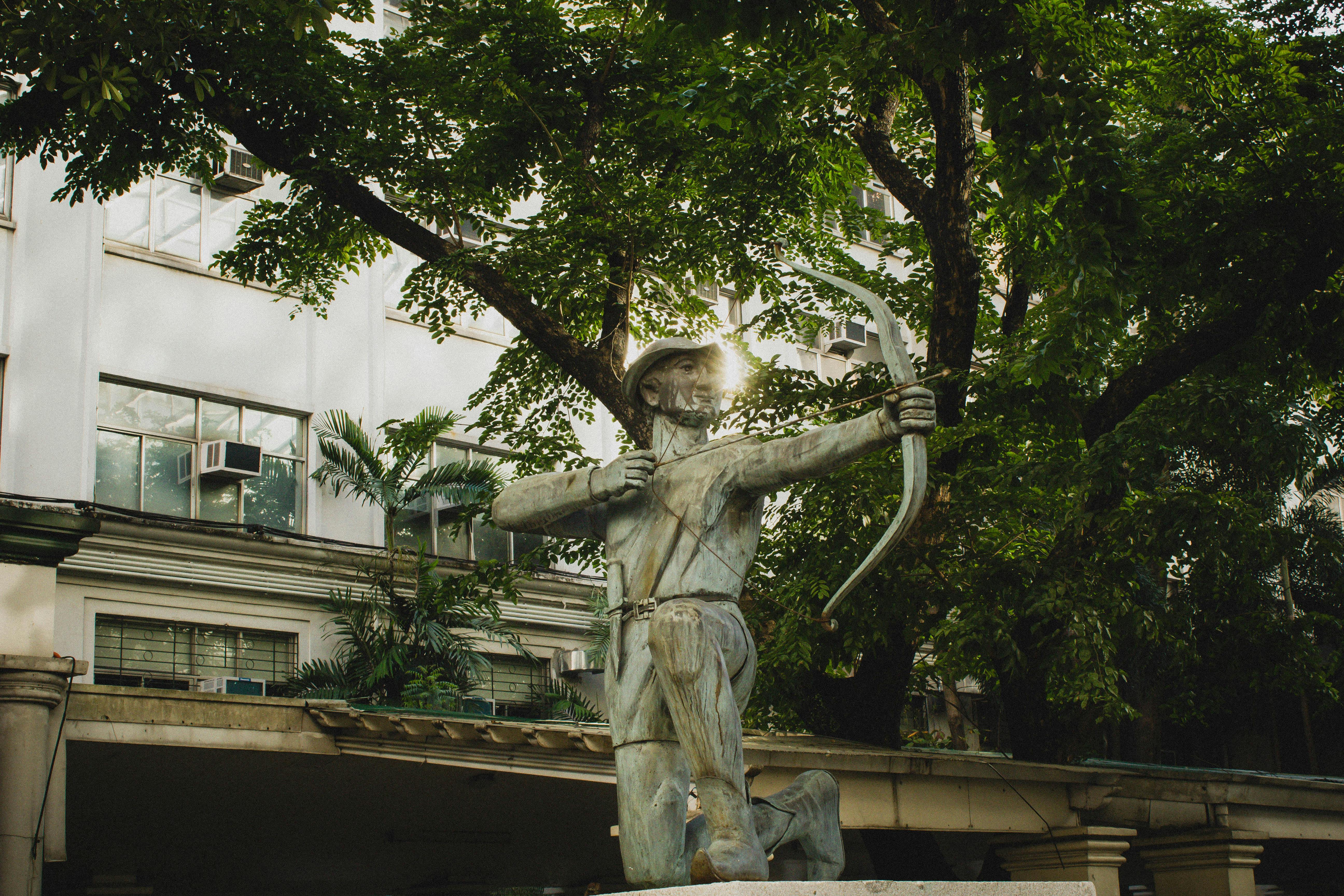 Statue of Archer in a Park · Free Stock Photo