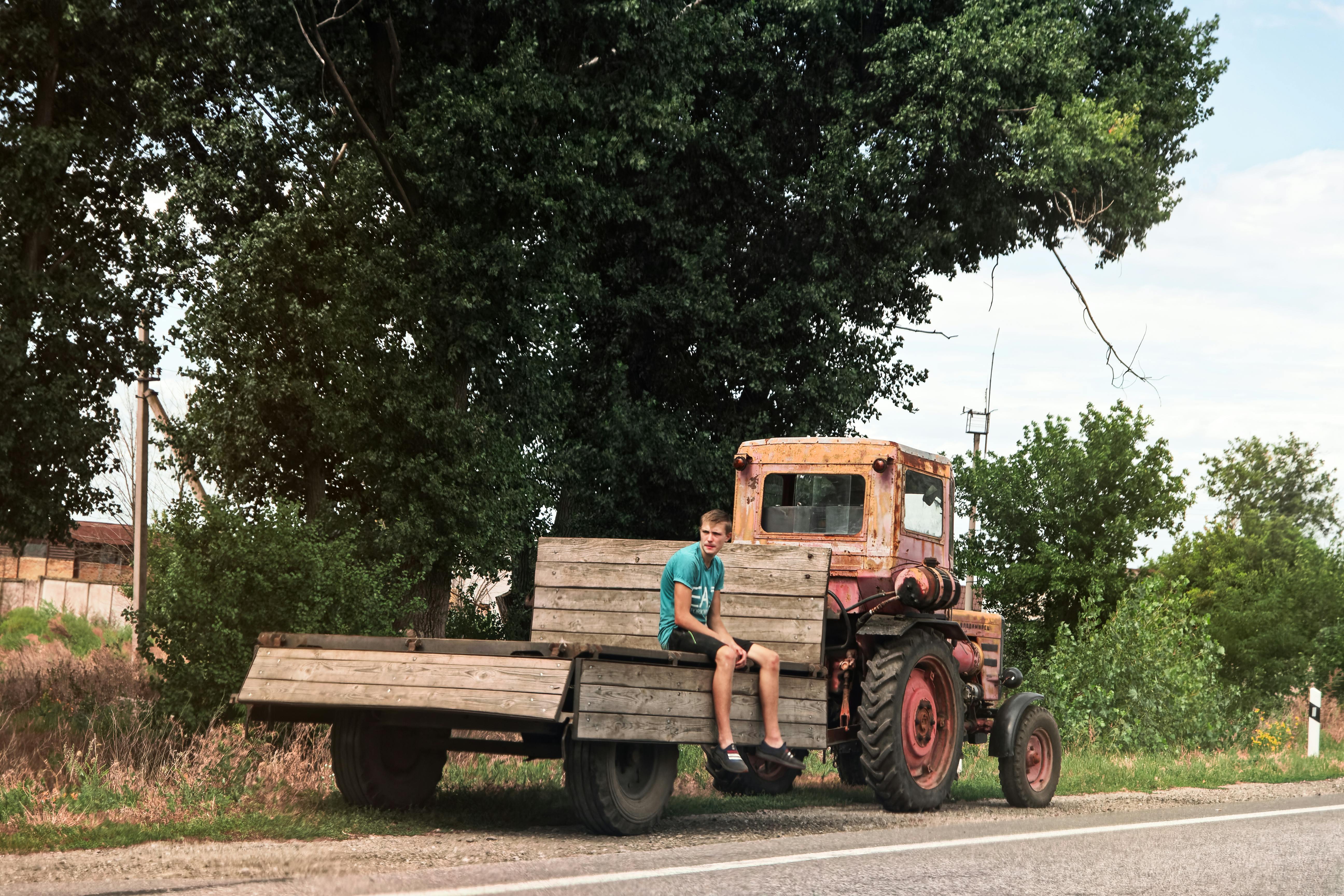 Tractor Trailer Driver Photos, Download The BEST Free Tractor Trailer ...