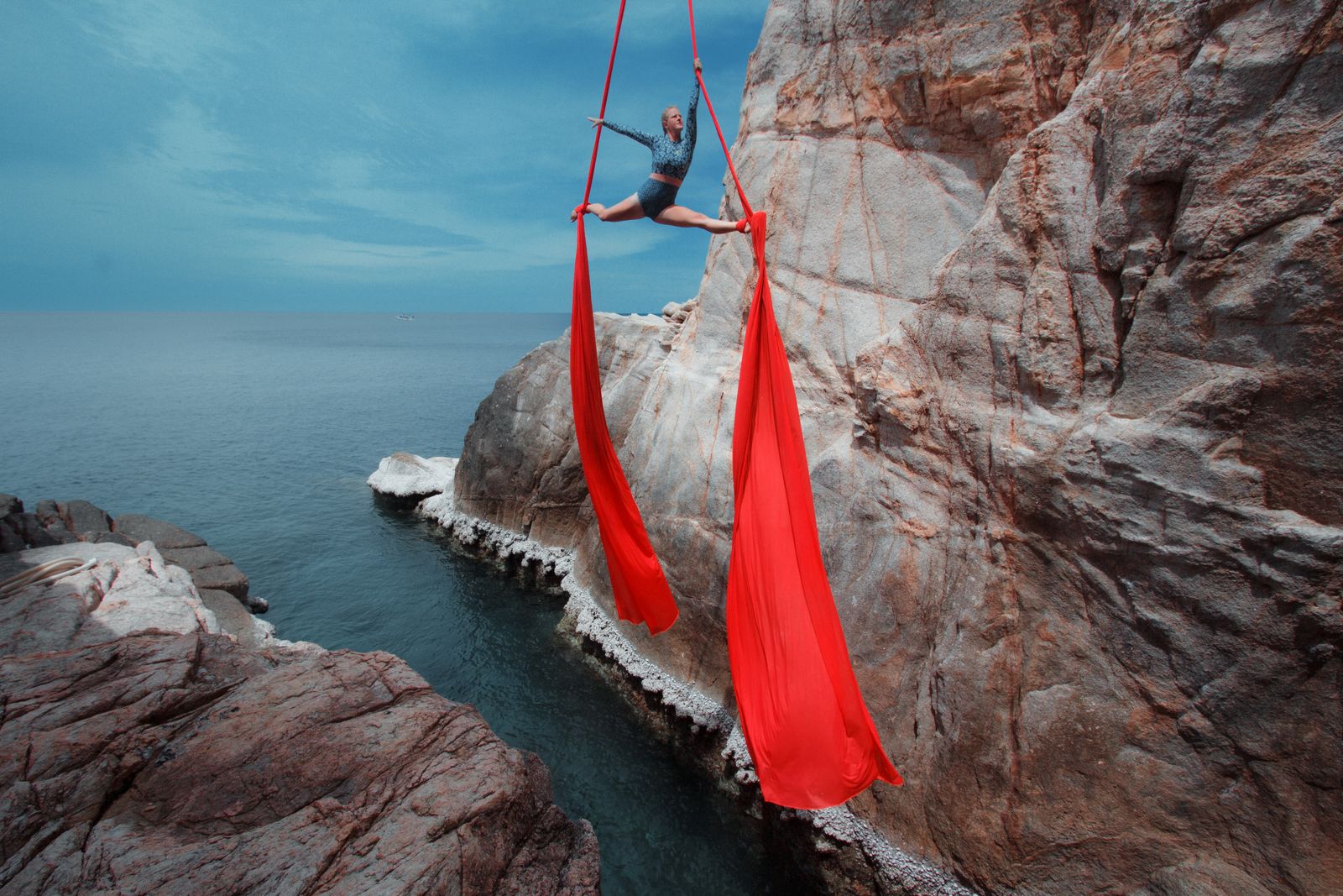 Aerial Silks Photos, Download The BEST Free Aerial Silks Stock Photos ...