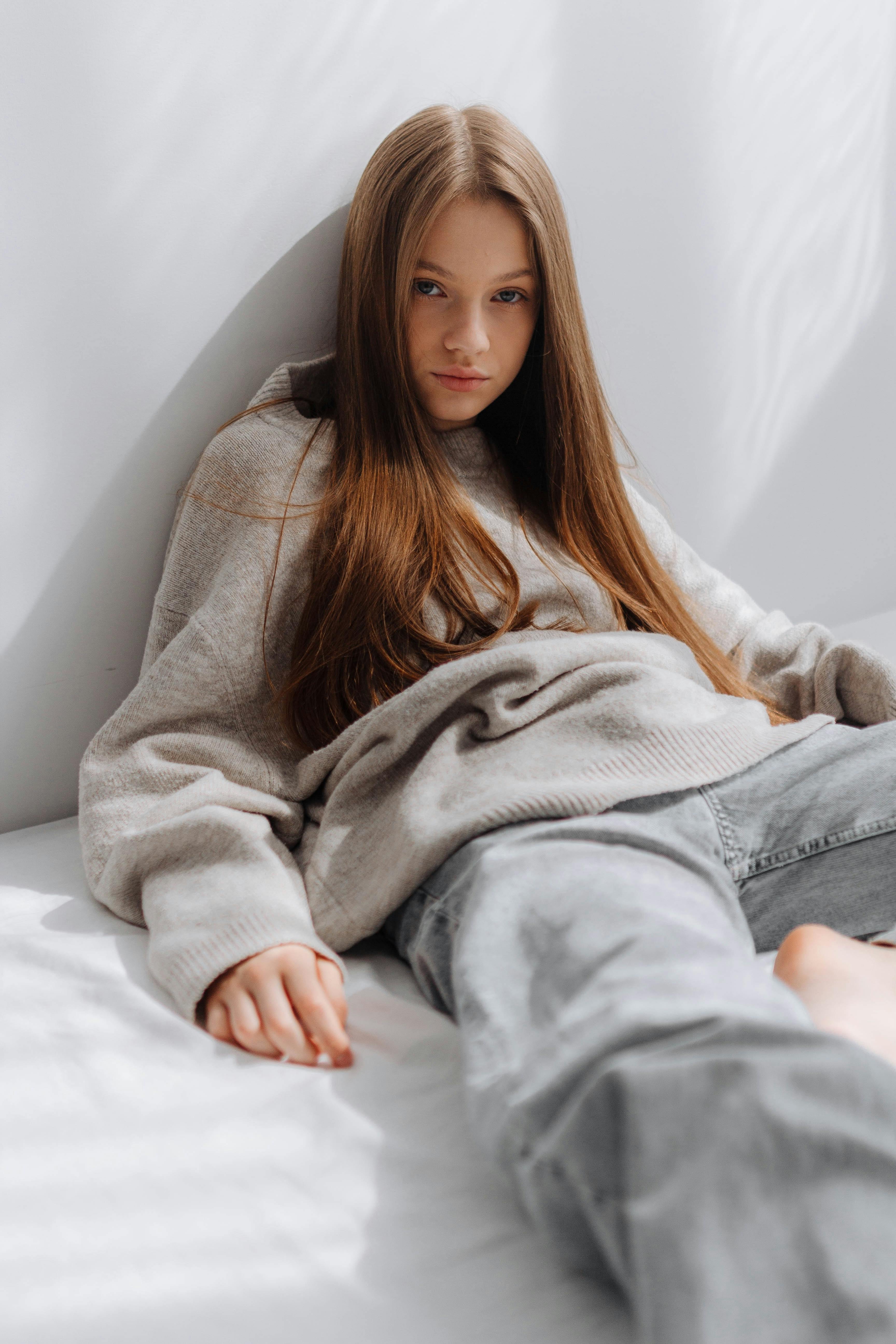 Studio Shot of a Young Girl in a Simple Trendy Outfit · Free Stock Photo