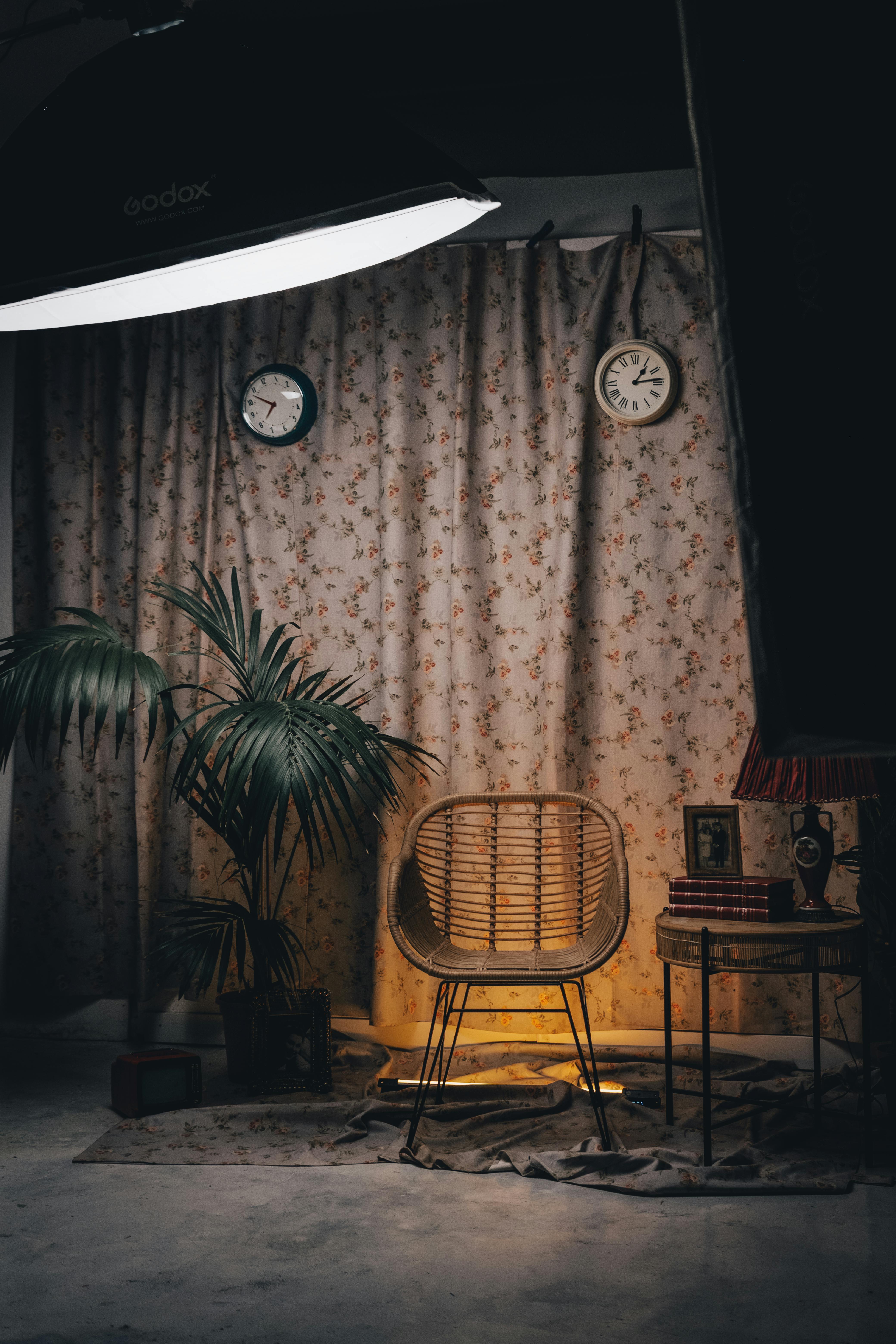 Retro Style Room in Studio · Free Stock Photo
