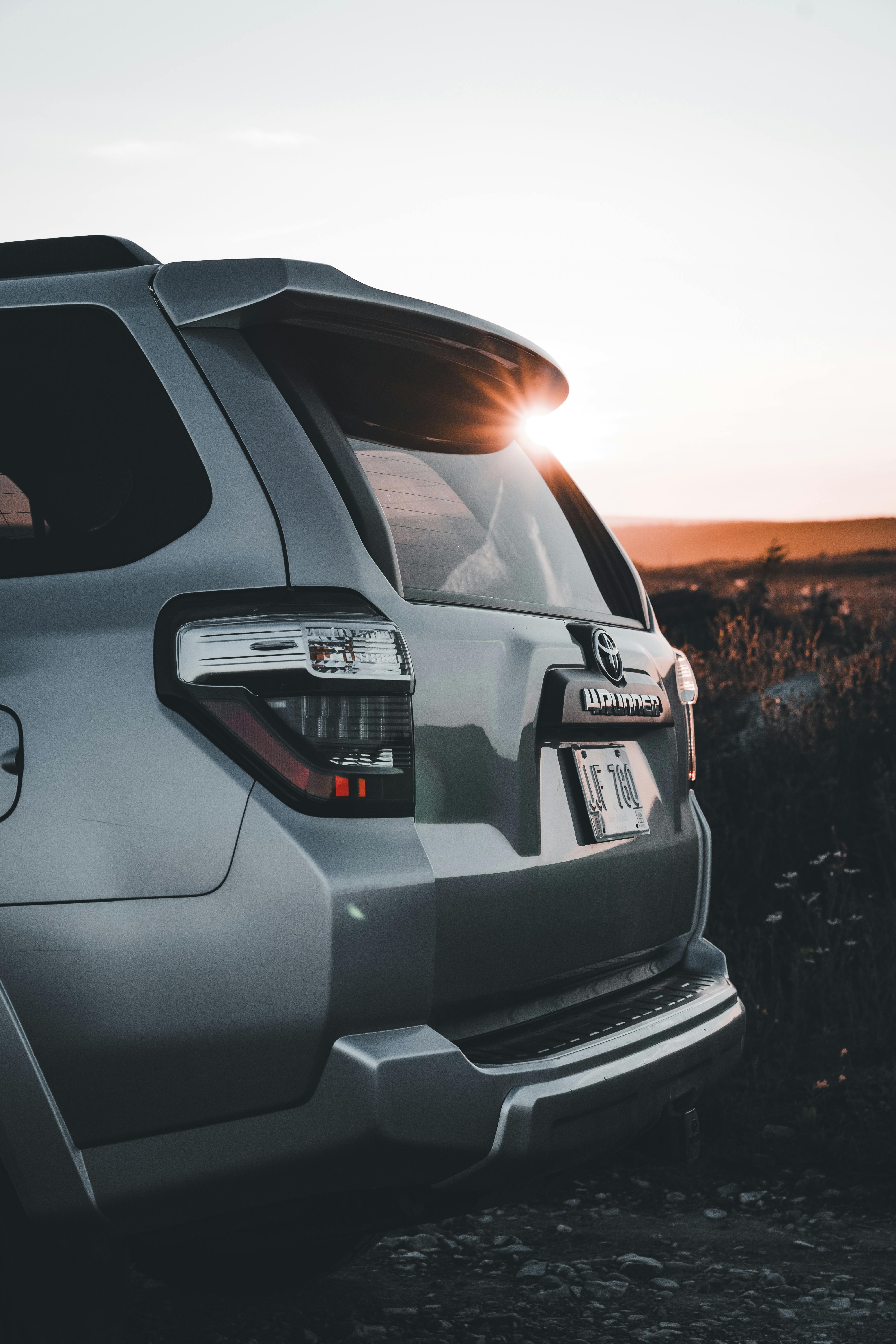 Sunset Sunlight over Toyota 4Runner · Free Stock Photo