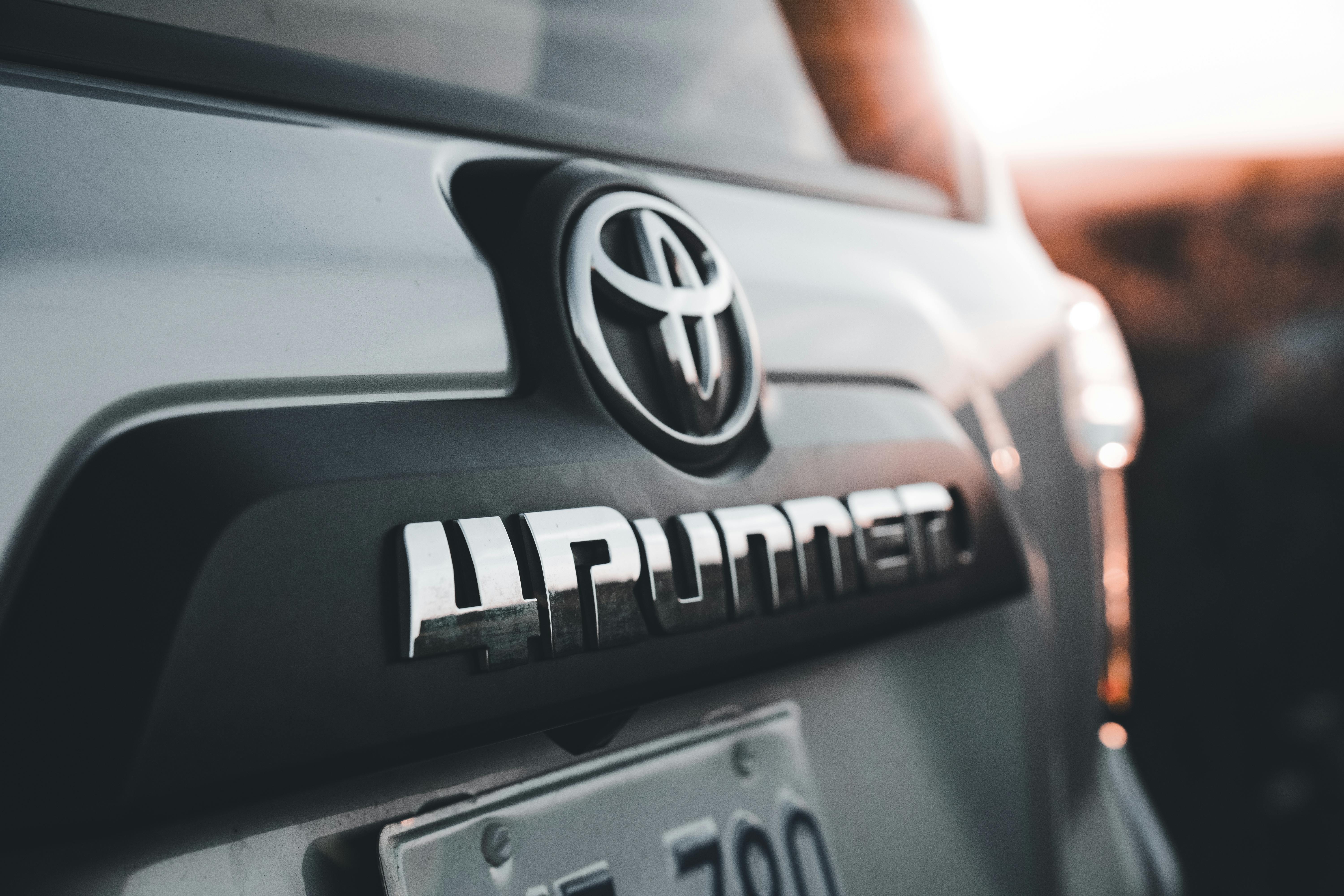 Close up of Emblem on Toyota 4Runner · Free Stock Photo